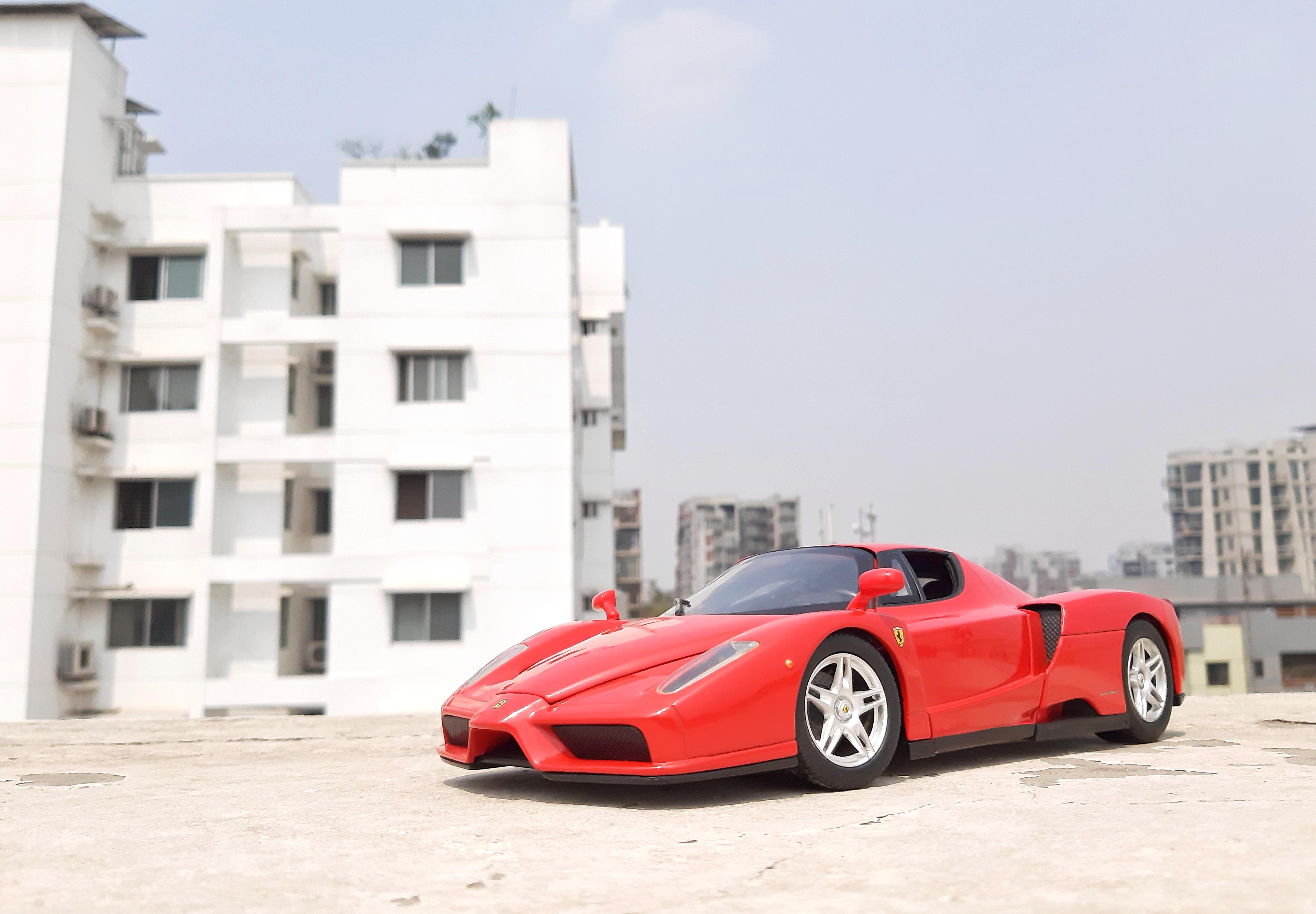 [1/18] HW ELITE Ferrari Enzo | Scrolller