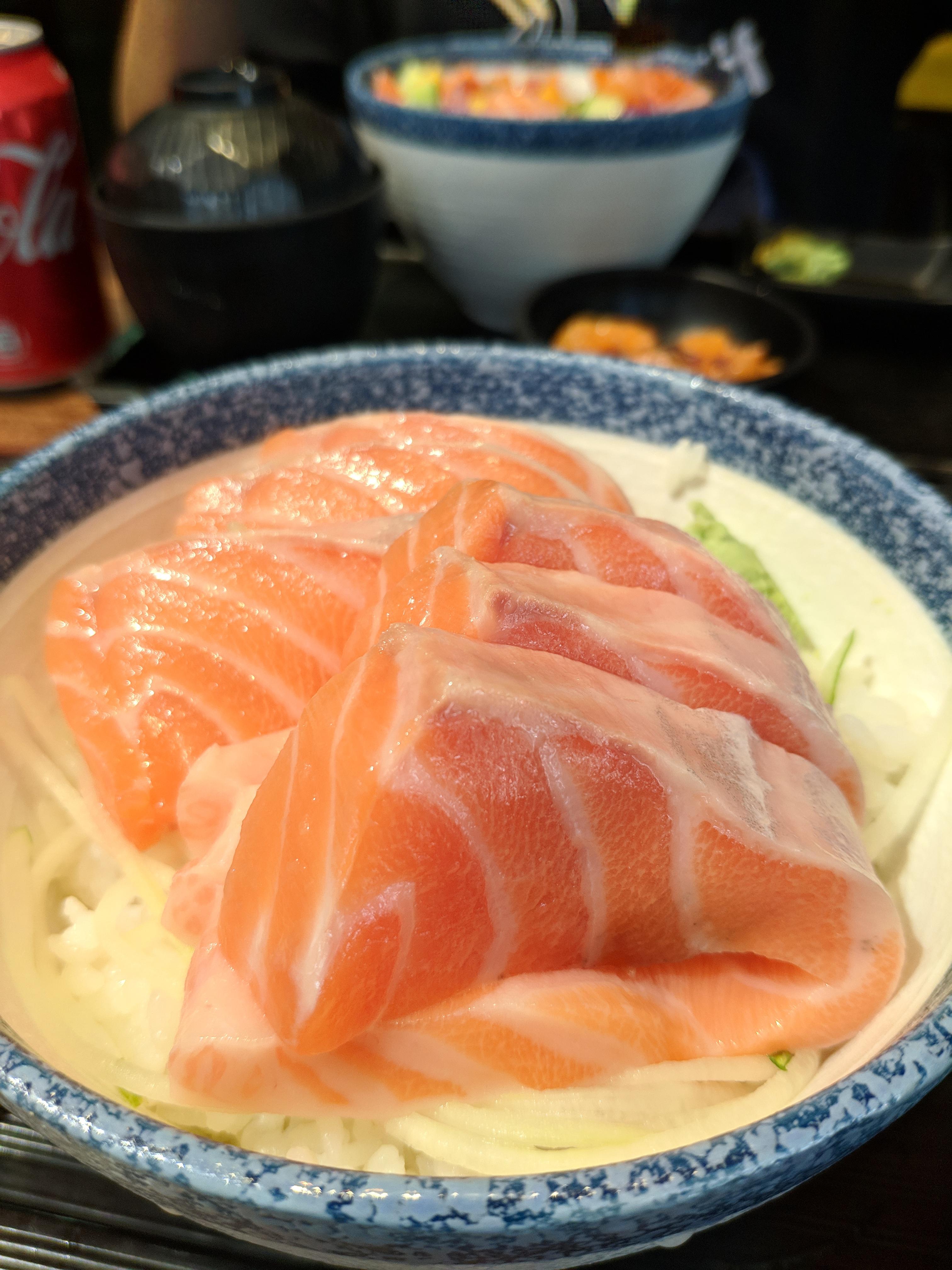 $10 salmon sashimi bowl in Hong Kong | Scrolller