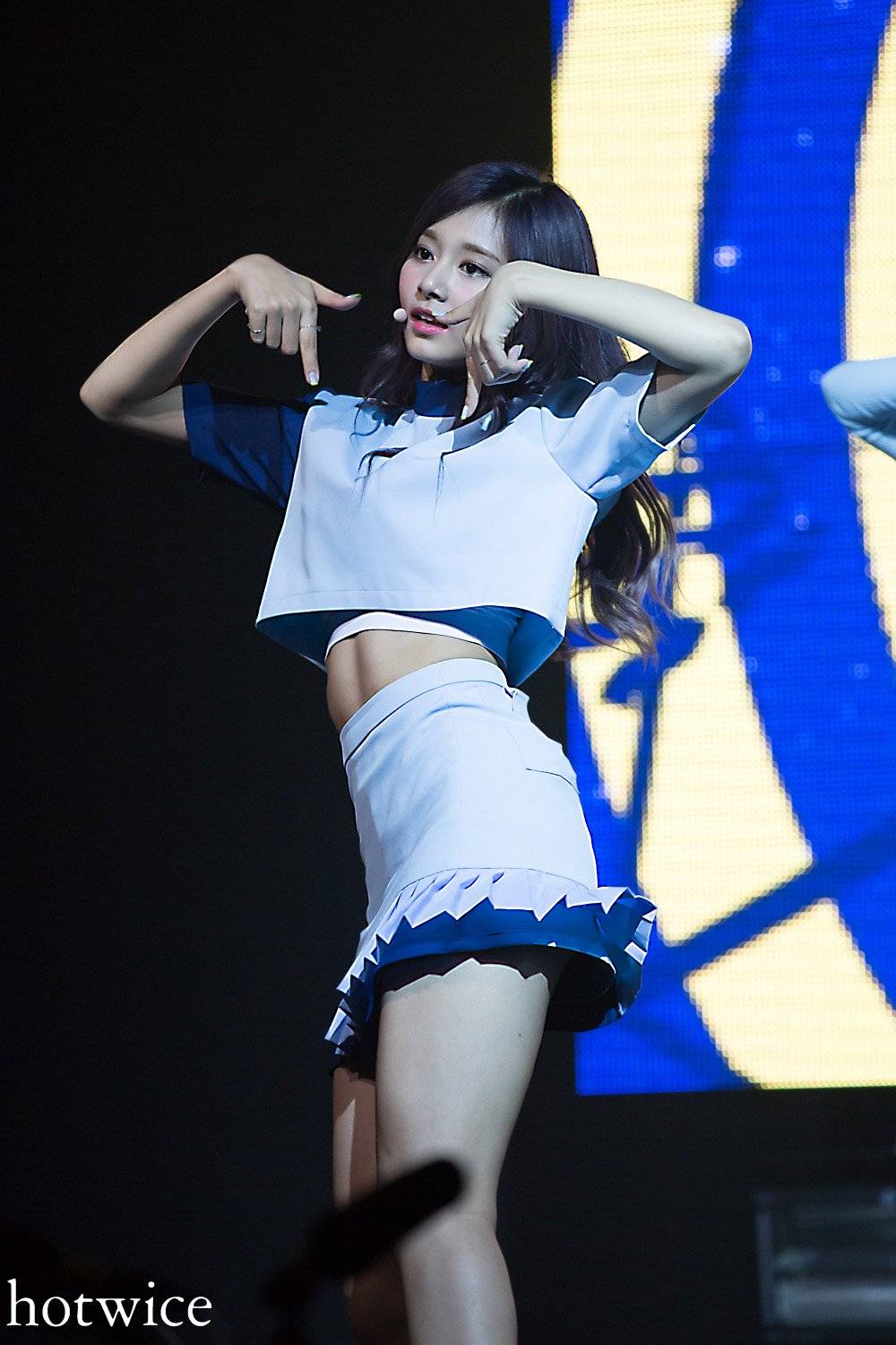 161110 Tzuyu | Scrolller