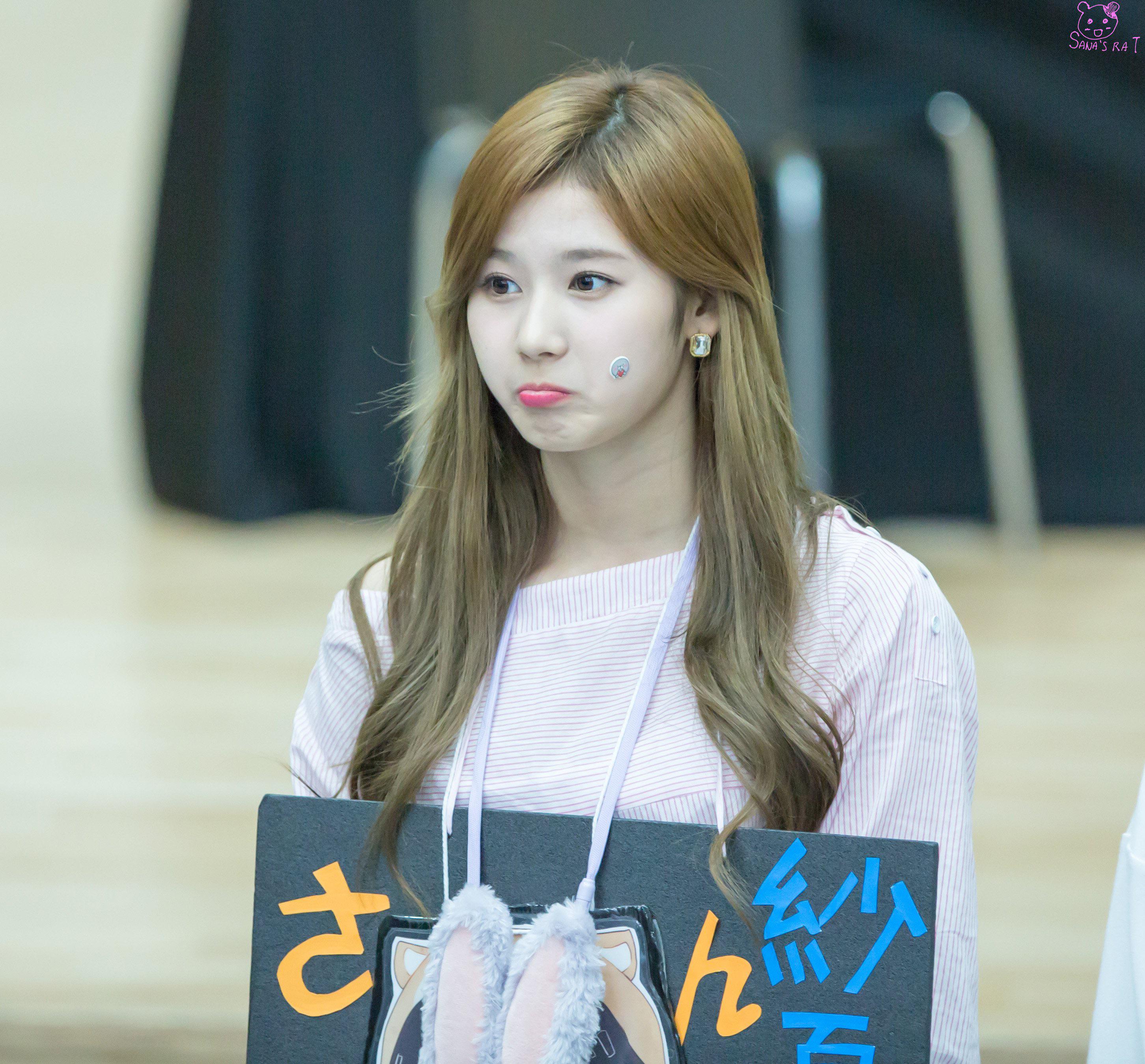 170525 Sana | Scrolller