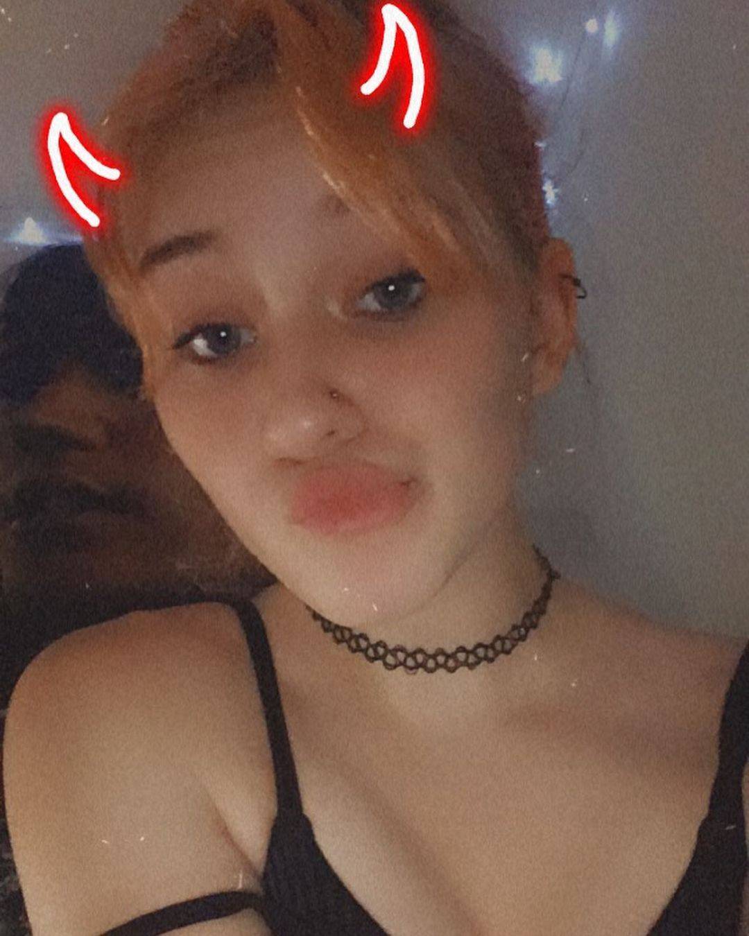 [17F] Hey! Whatcha think? Tips on how to look better are highly appreciated :) | Scrolller