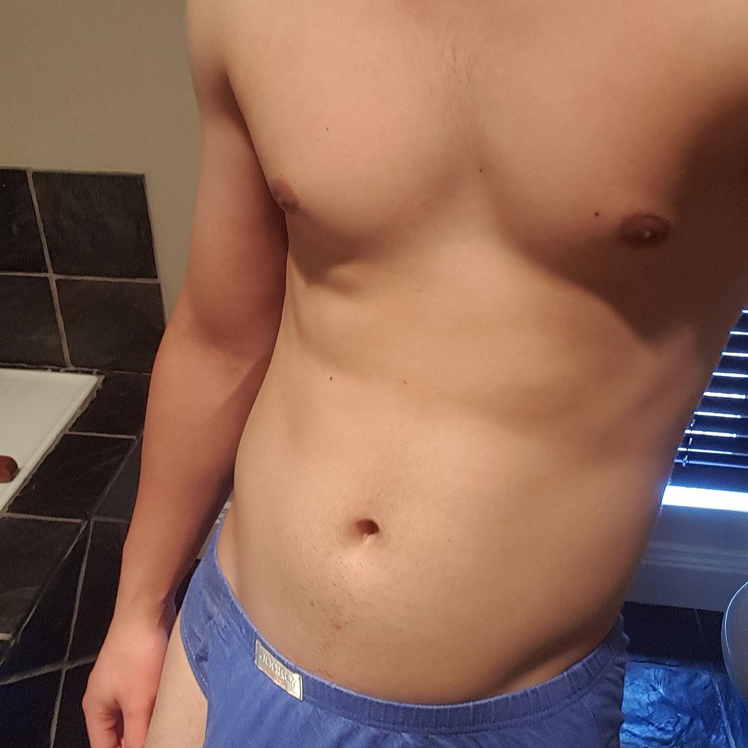 [18] Transitioning from Twink to Twunk 😅 | Scrolller