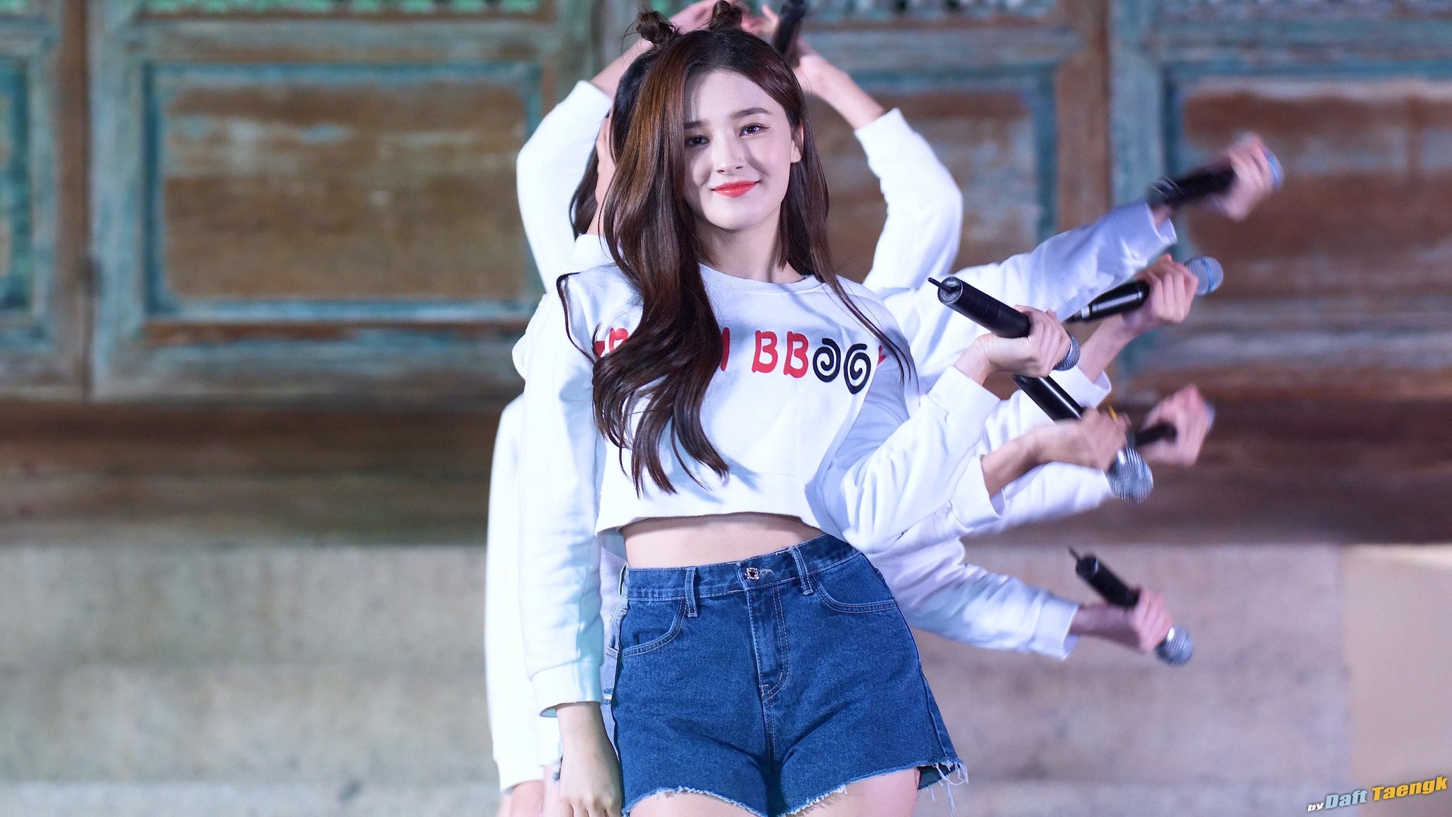 181018 MOMOLAND Nancy @ Gwangju MBC Special Feature Millennium | Scrolller