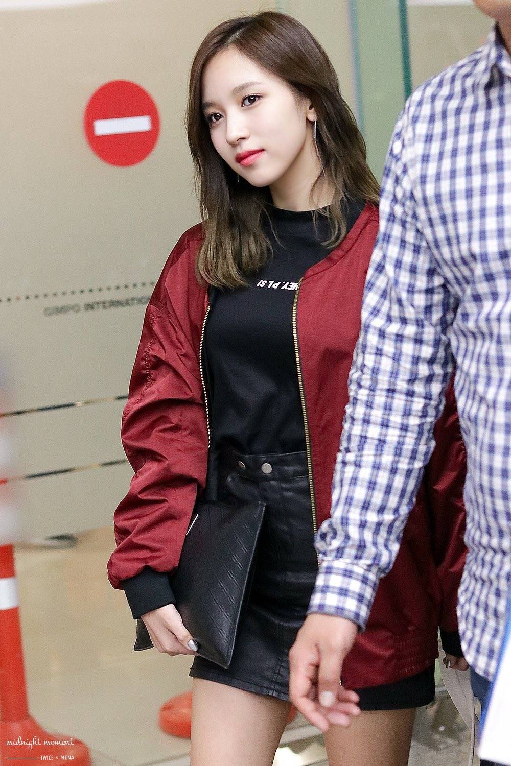 181111 Mina | Scrolller