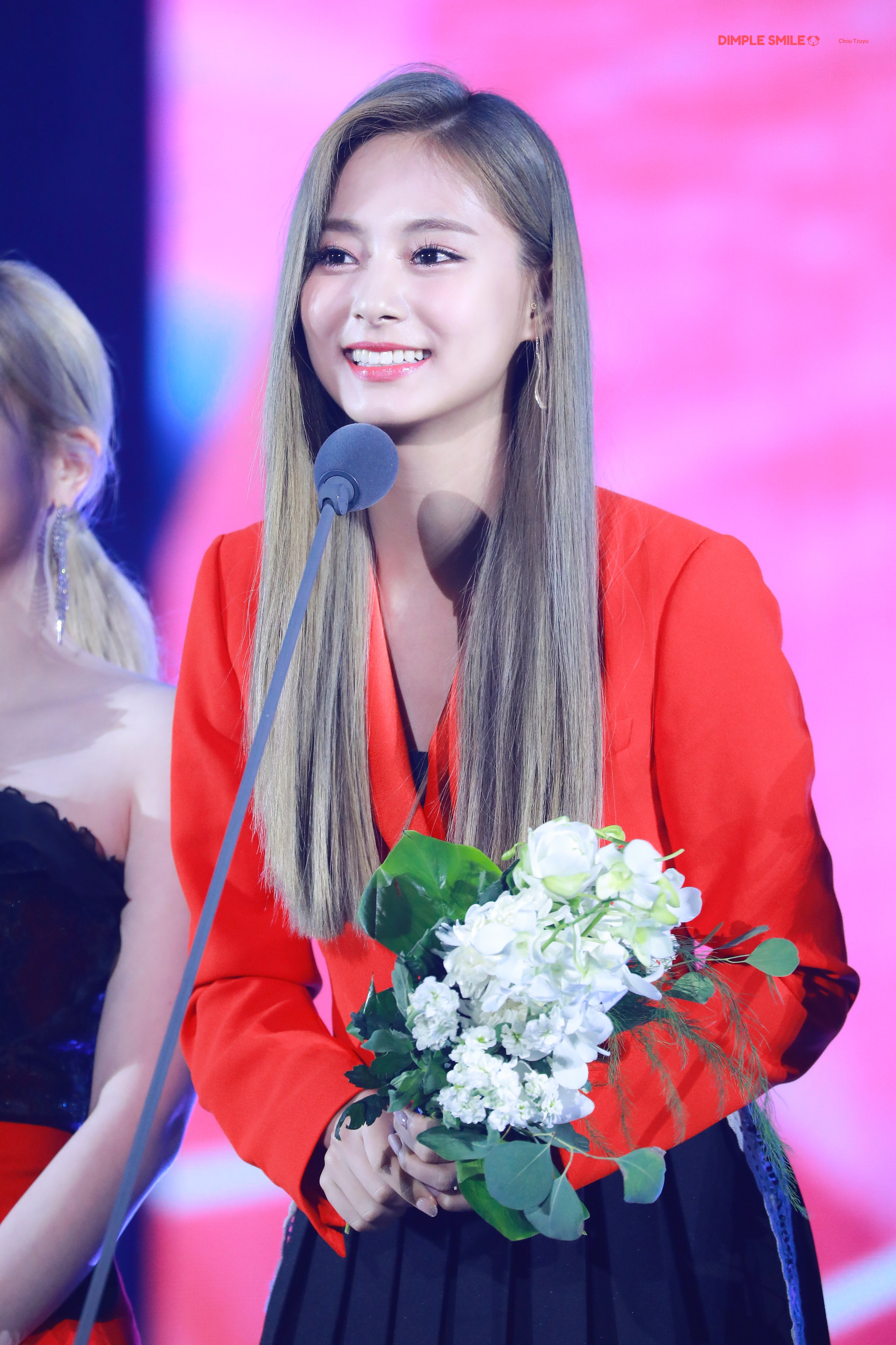 190822 - Tzuyu is flawless | Scrolller