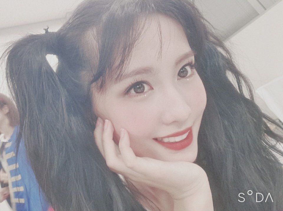 191031 Cute Pigtails Momo Selca | Scrolller