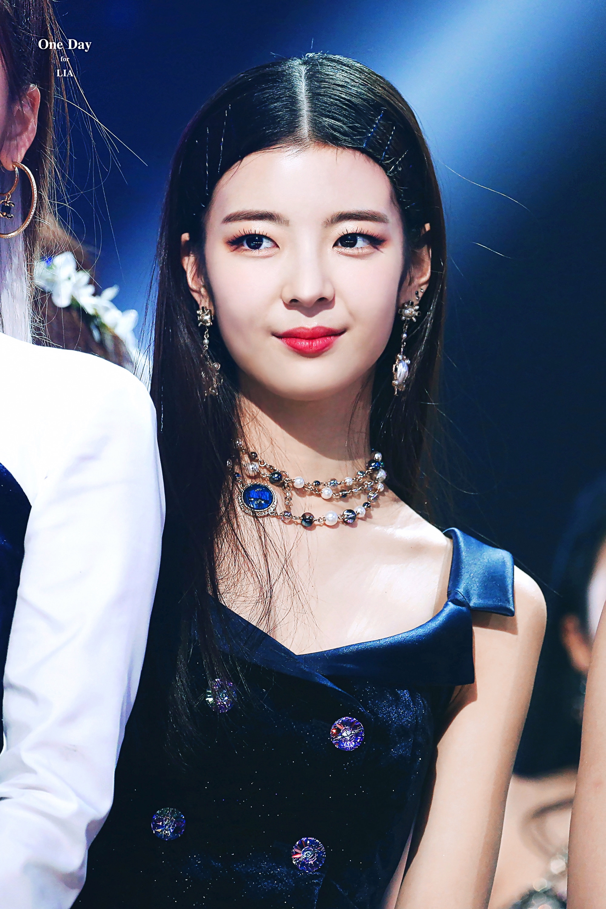 191231 Lia | Scrolller