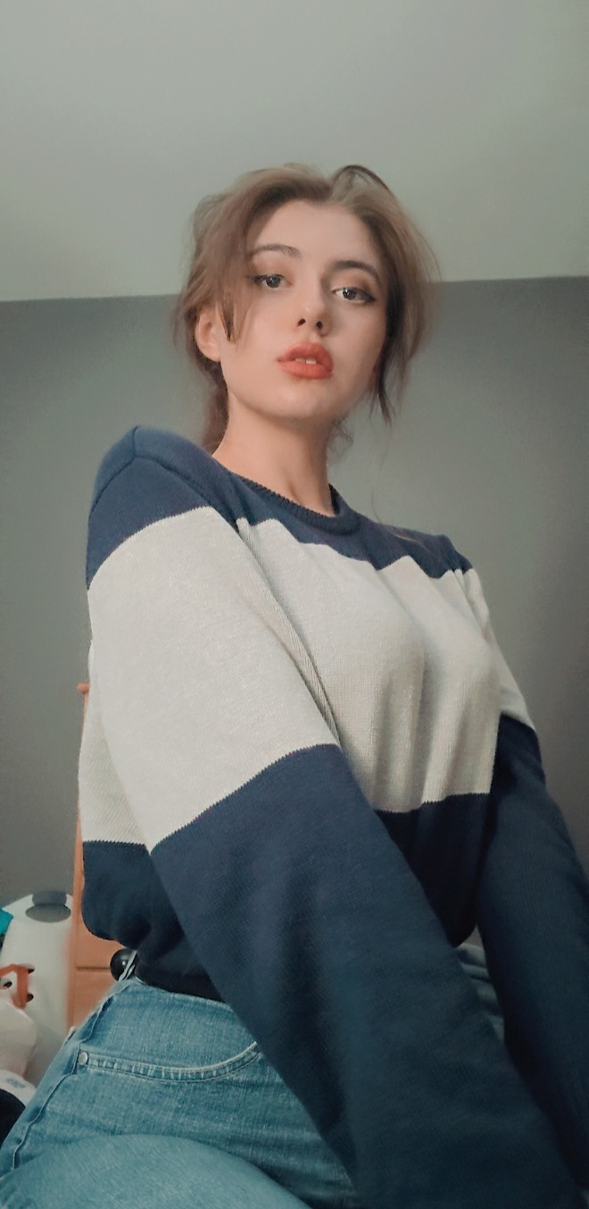 [19f] Finally done with all my finals for the semester 😭//self timer | Scrolller