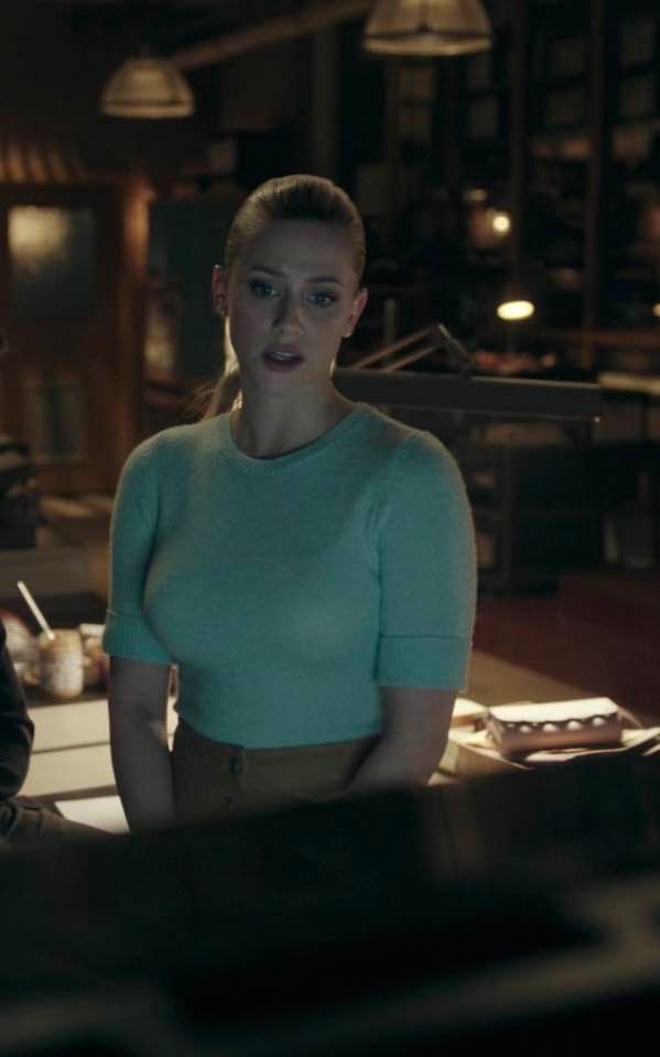 2 Busty 2 Hide | Scrolller