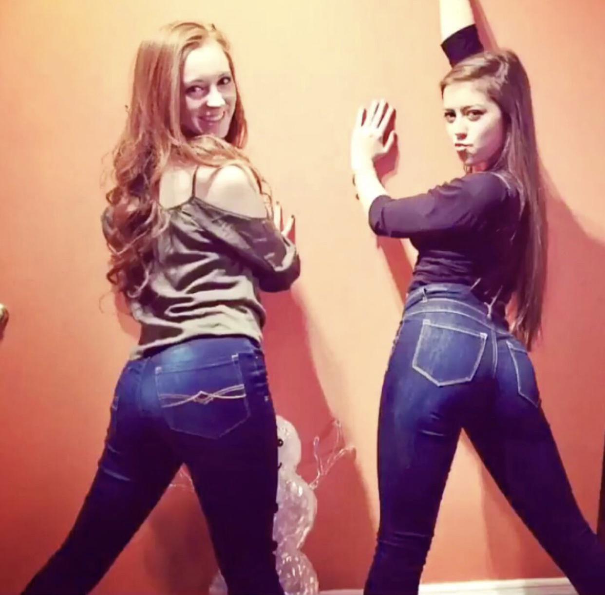 [2] Dancer asses | Scrolller