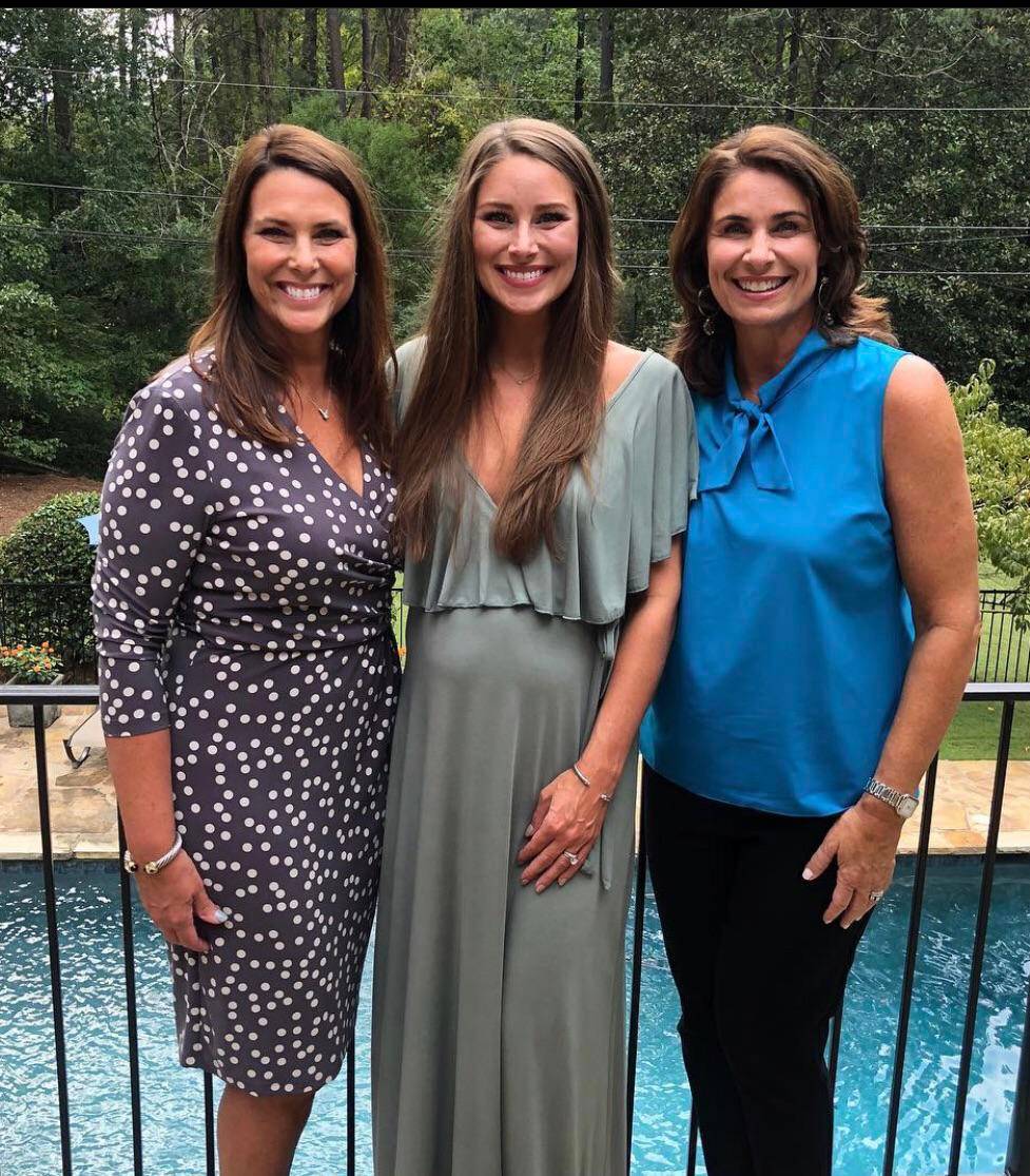 2 milfs and a half | Scrolller