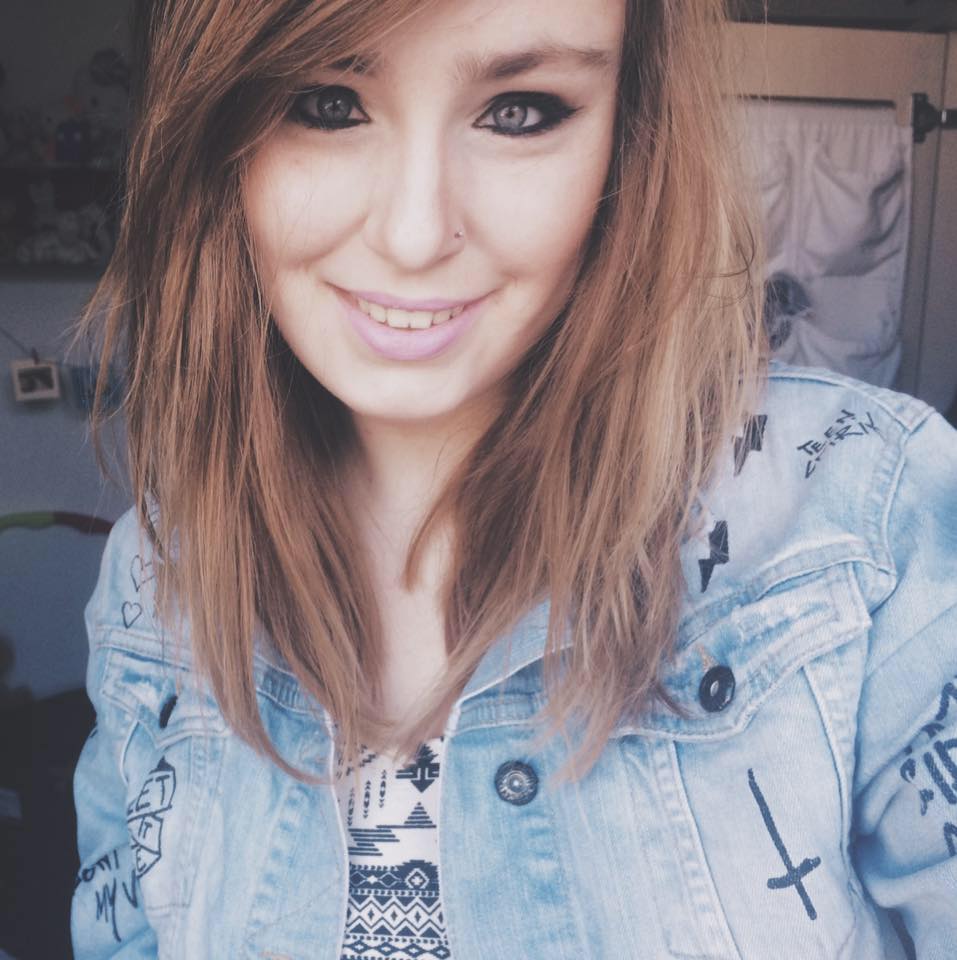 [20][Online/TheNetherlands][Dutch curvy sb looking for her gentleman...PM for more info] | Scrolller