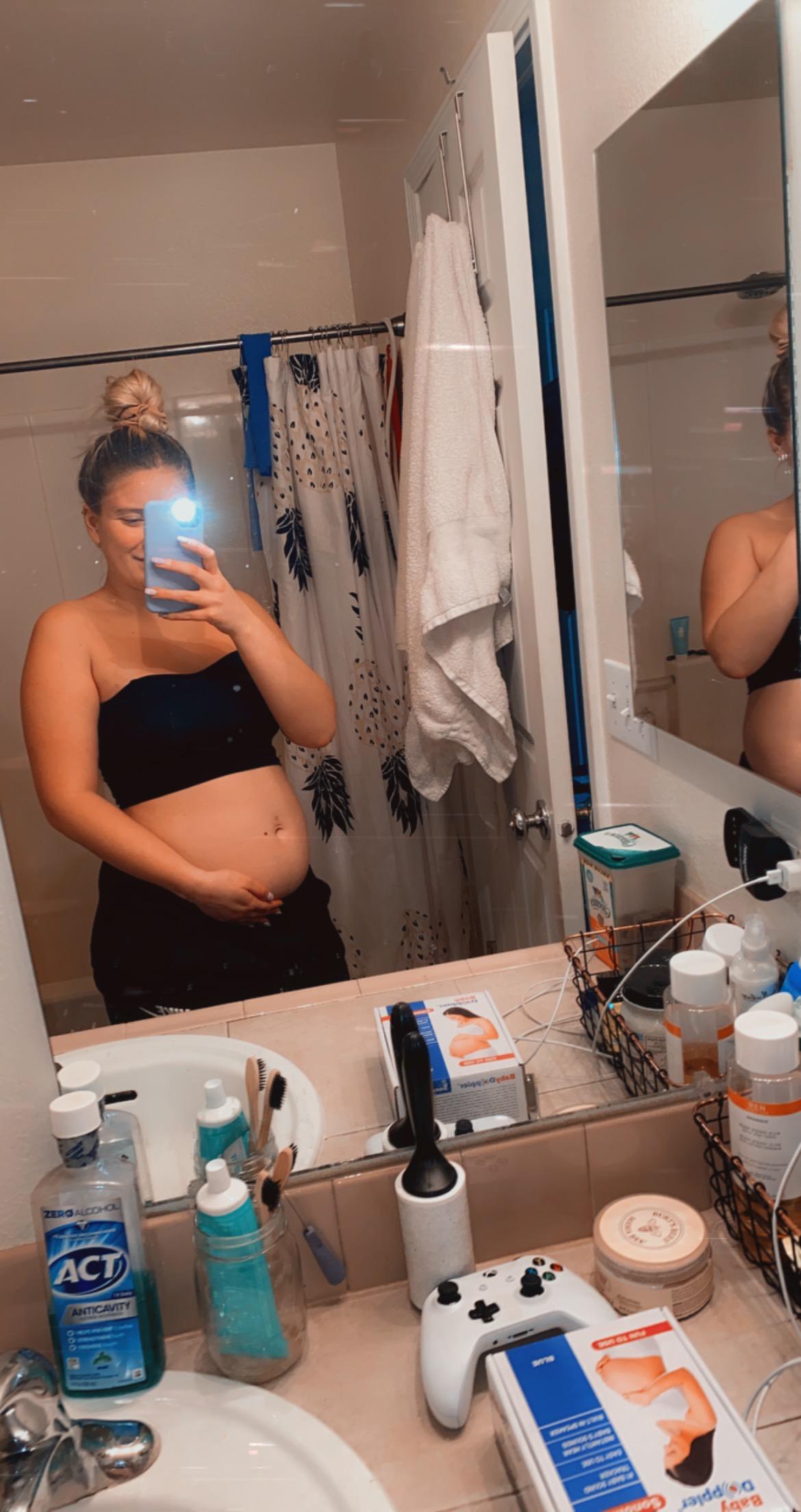 20 weeks😝 | Scrolller