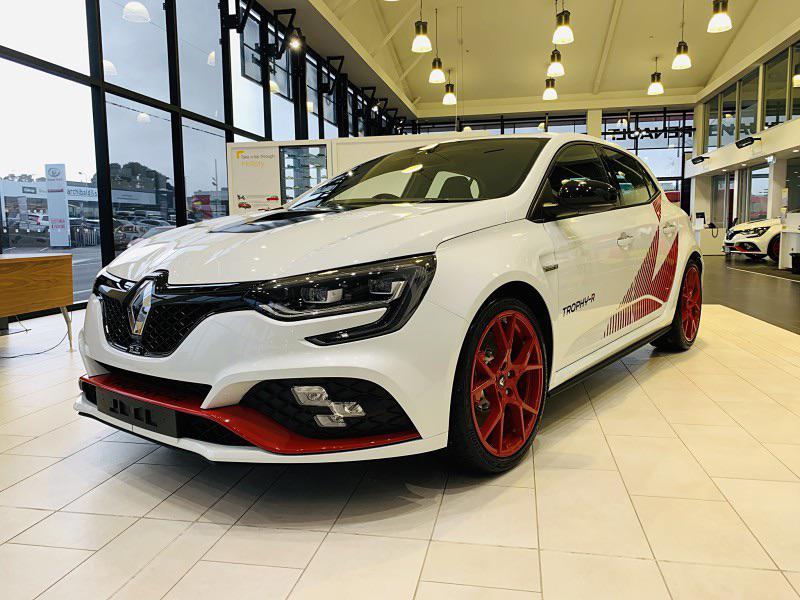 2020 Renault Megane RS Trophy-R | Scrolller