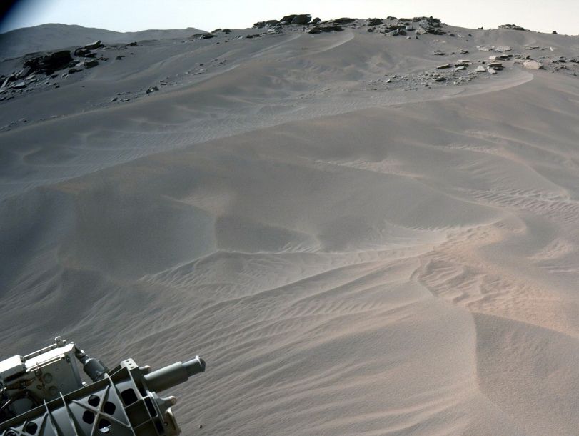 Марсианские дюны. Сентябрь 2021 года. Perseverance rover, NASA | Scrolller