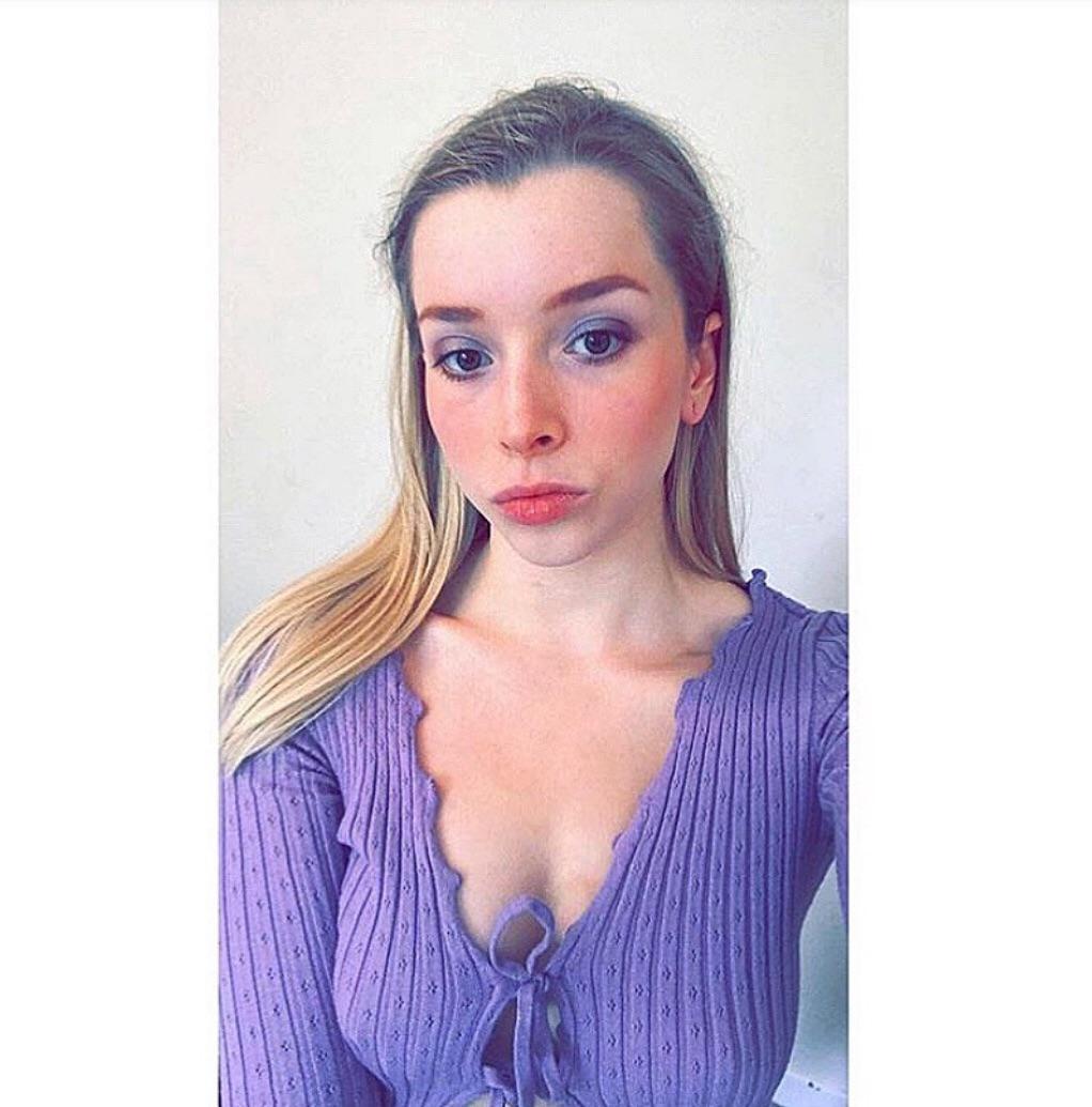 Resting bitch face | Scrolller