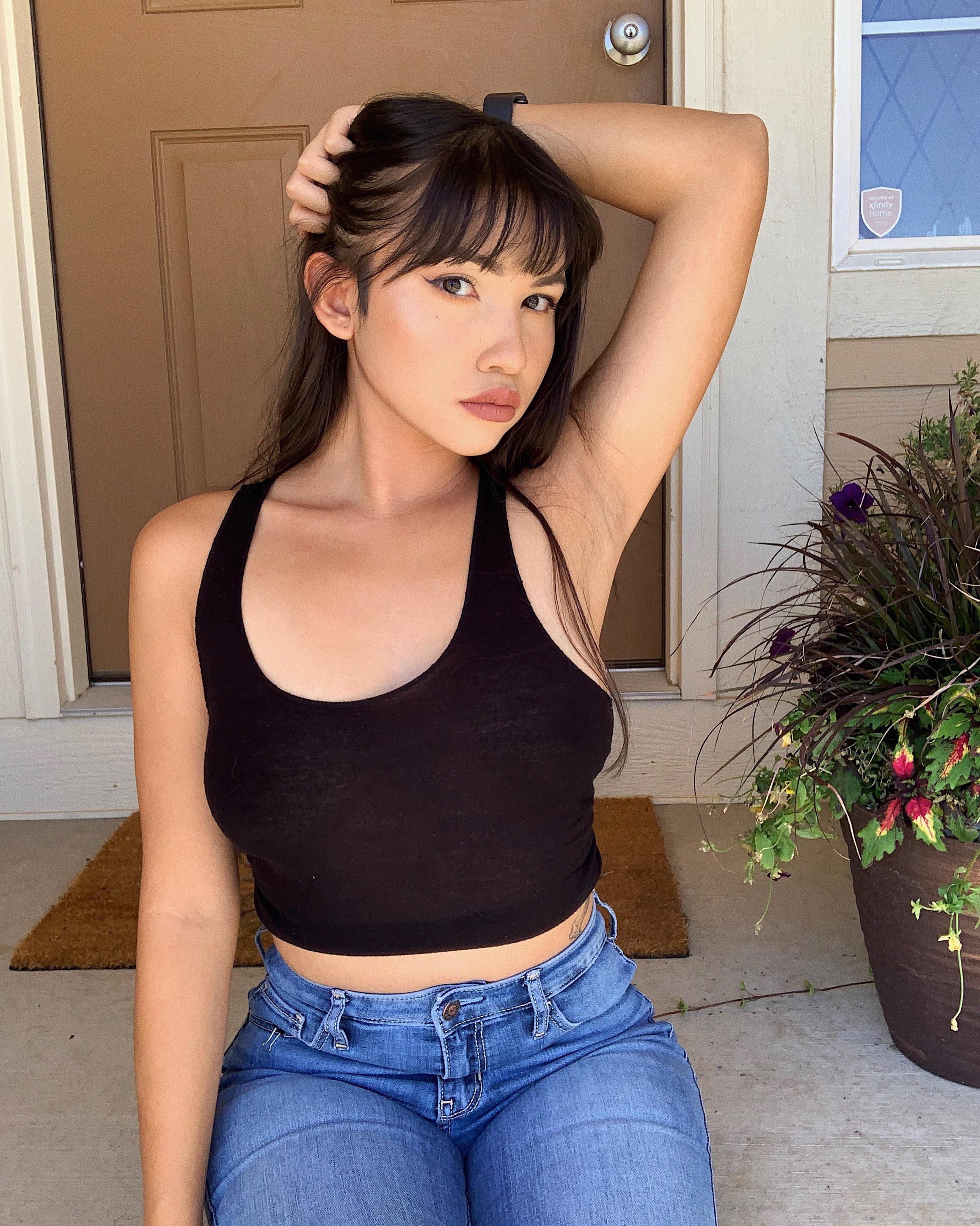 [20f] Vibin today, happy Friday! | Scrolller