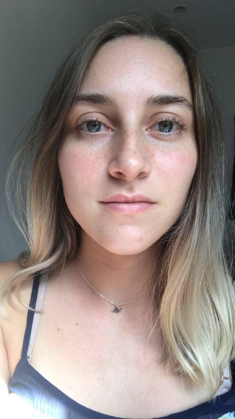 22F, 5’1 and 112 pounds. No makeup. Very curious | Scrolller