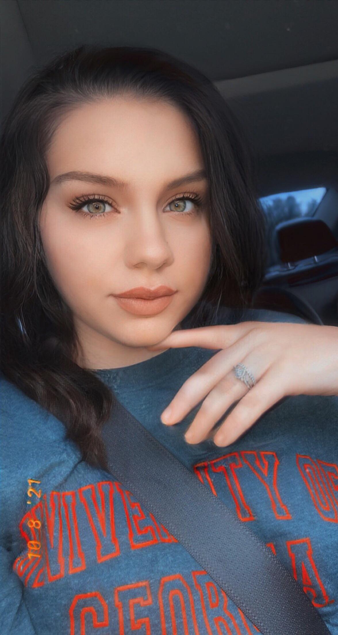 I’m happier than I look lmao | Scrolller