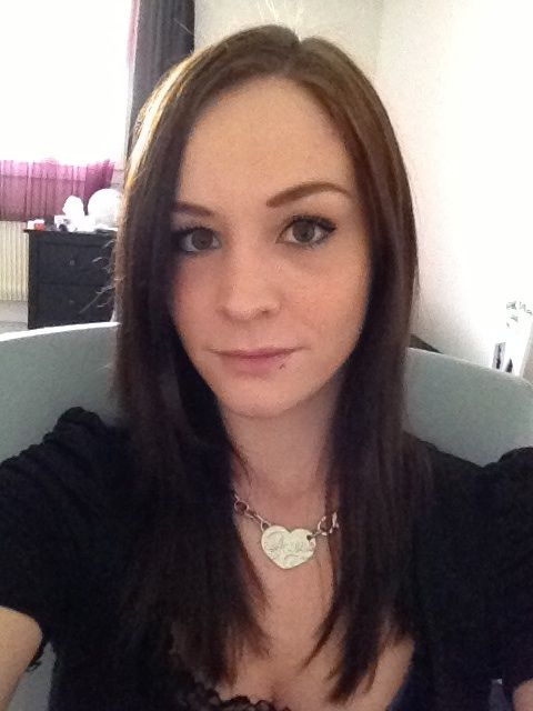 24 [f] Swiss Girl Scrolller