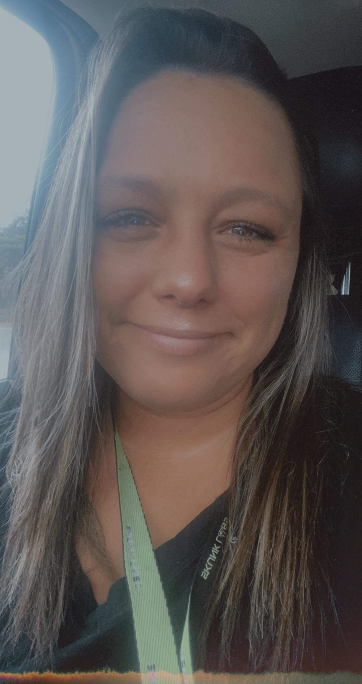 26 F Happy Tuesday’s everyone 🥰🥰 | Scrolller