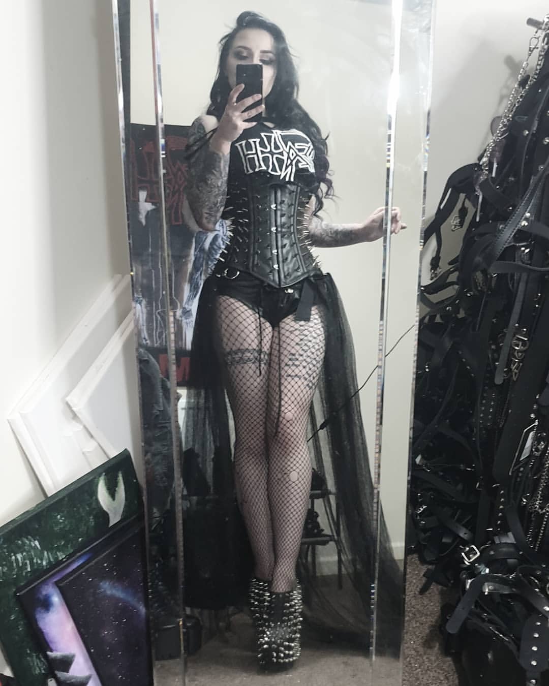 28 (F4M) I'm a dominant mistress looking for a loyal sluts to serve me please if you re not ...