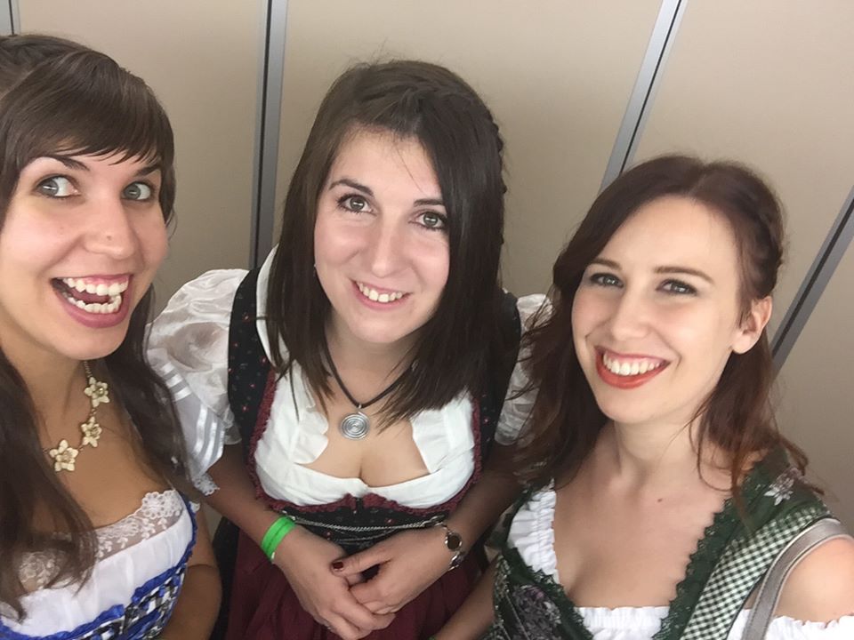 3 Dirndl | Scrolller