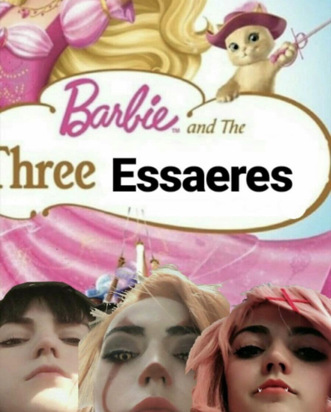 3 queens 👸 | Scrolller