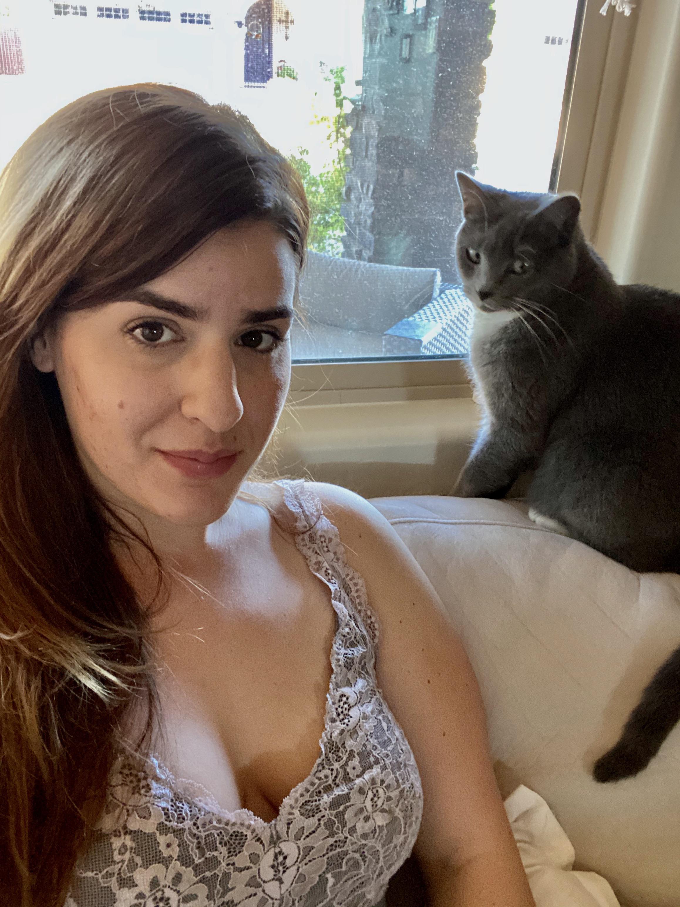 [30] Willow was shocked to find out we were taking photos together 💕 | Scrolller