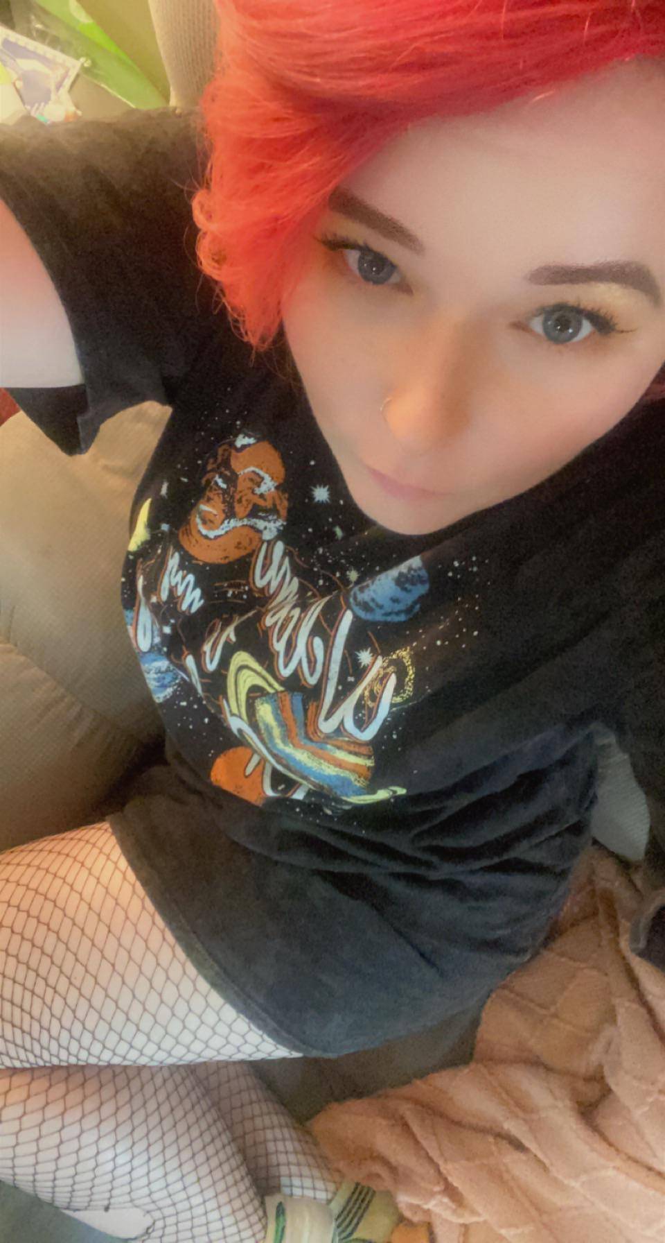 32 (f) Feel really cute today! | Scrolller