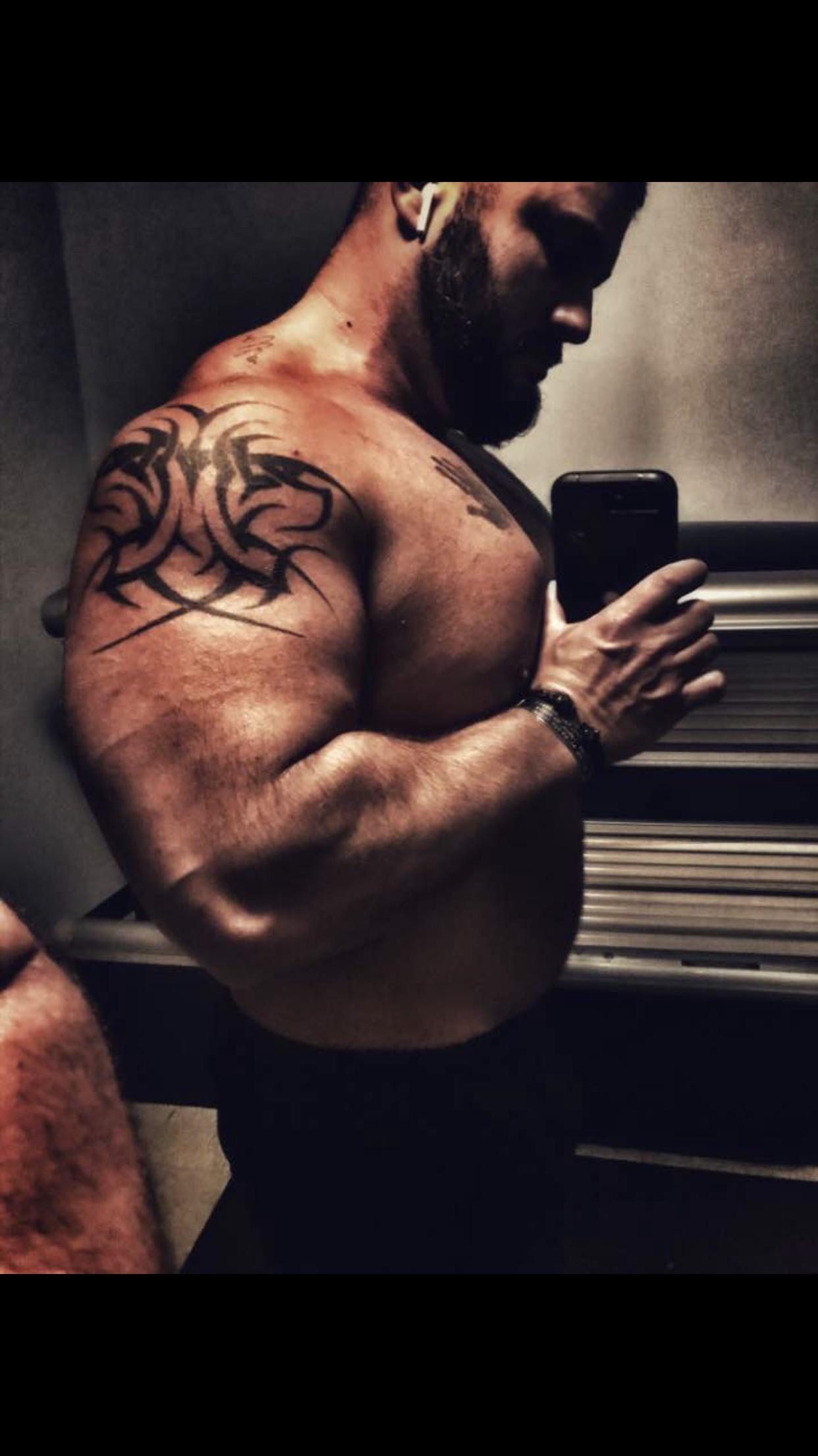 33[M] chasing that pump | Scrolller