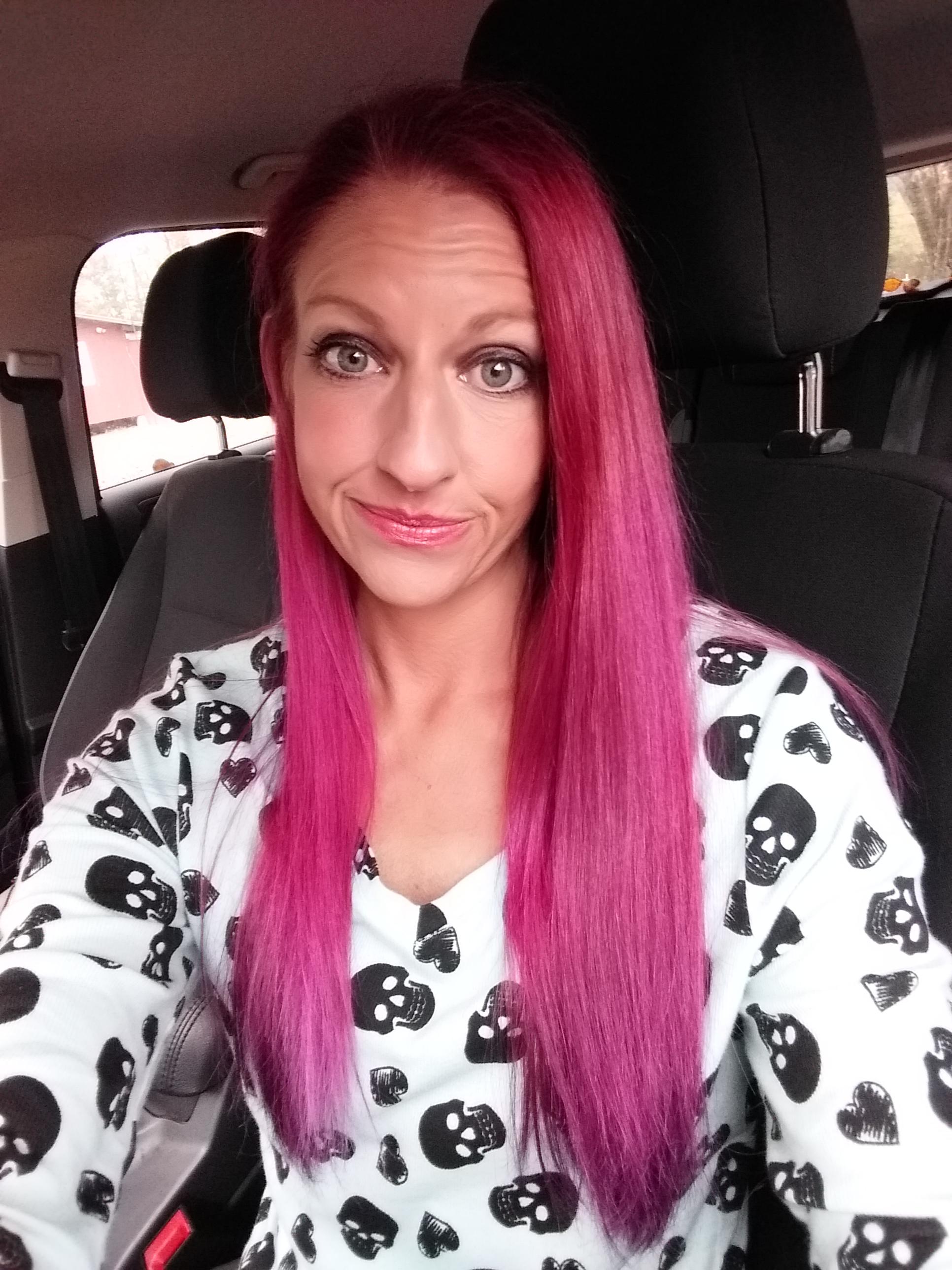 36 F digging my punk rock emo look | Scrolller