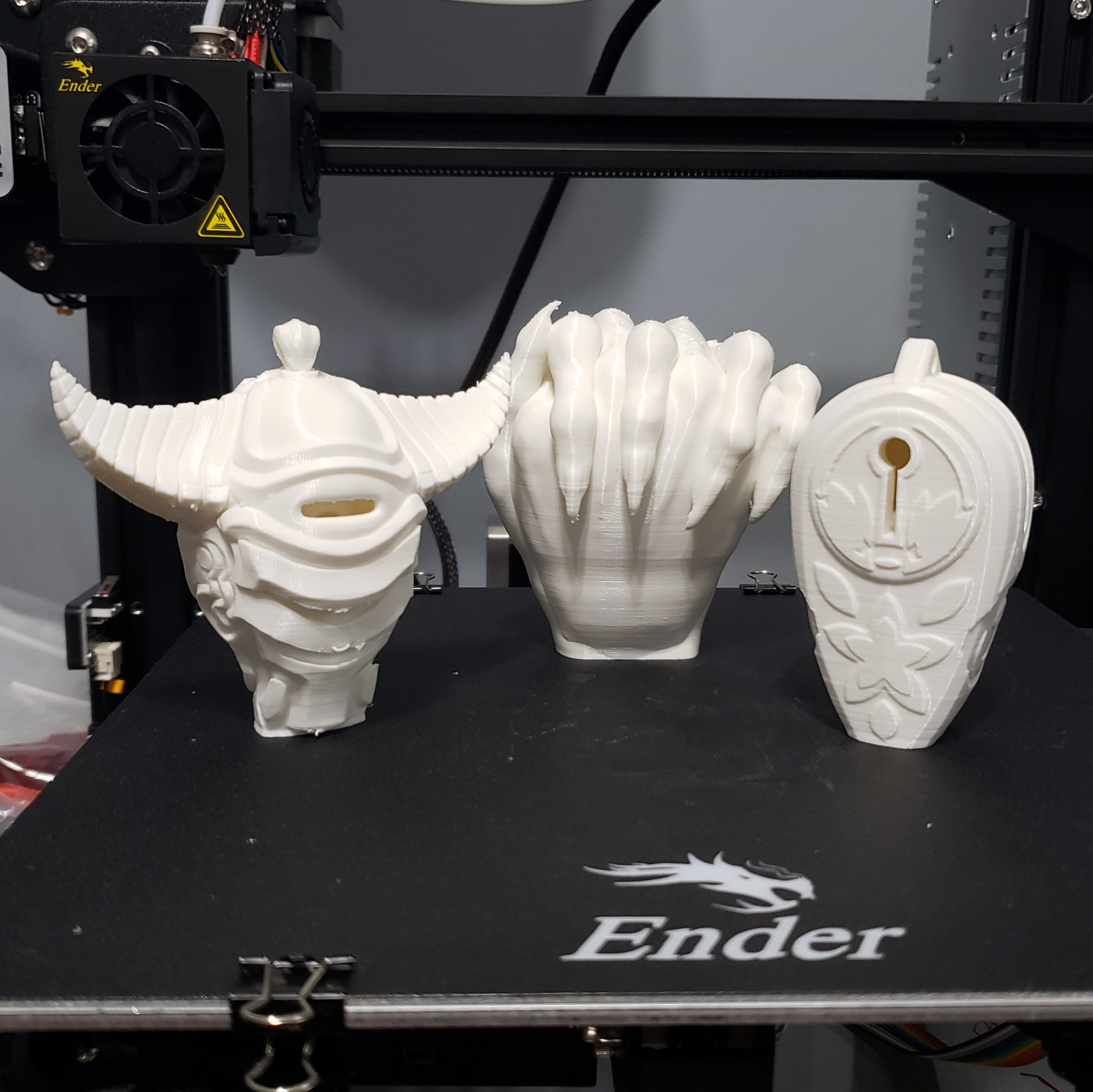 3D Printing White Whistles | Scrolller