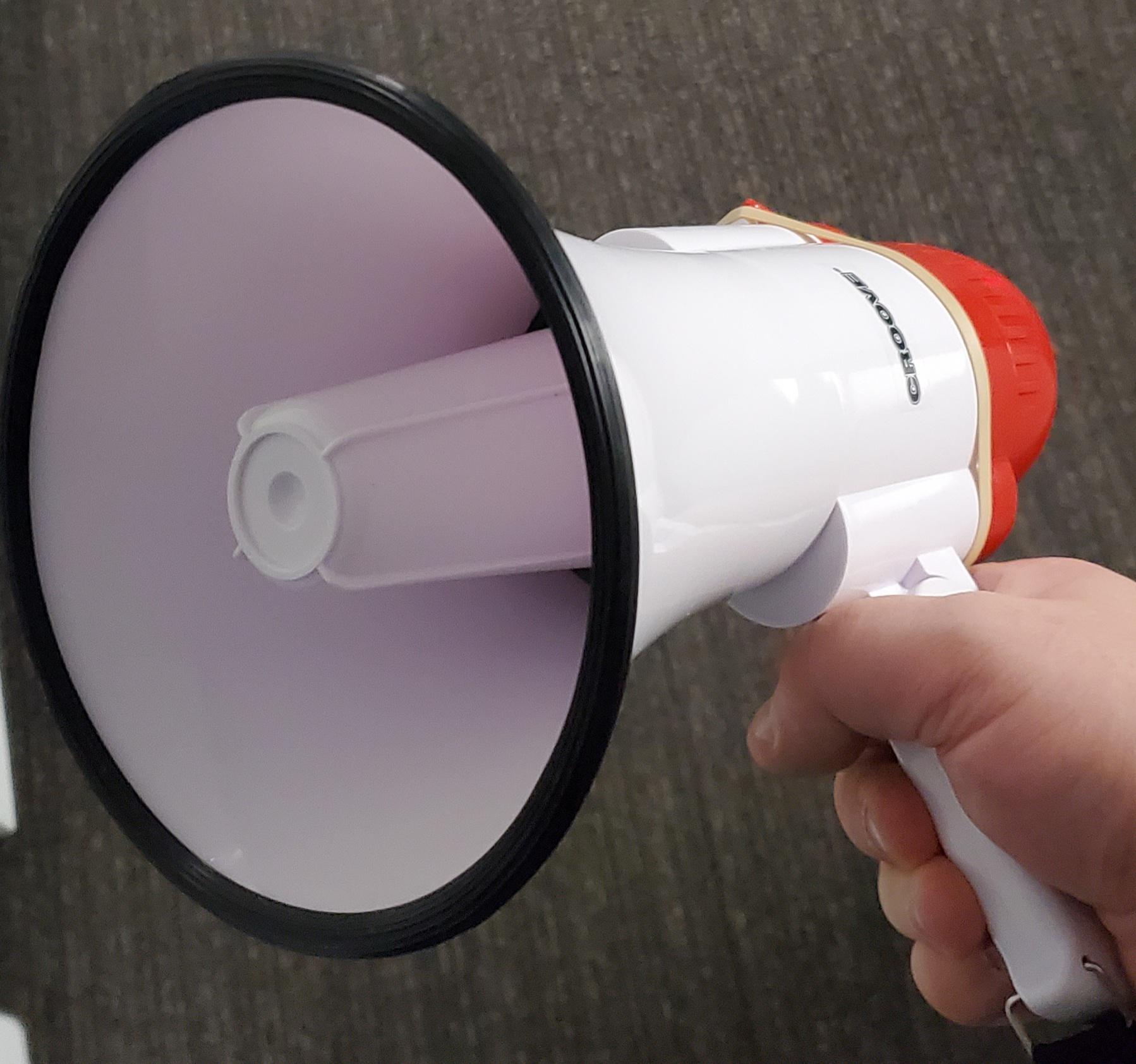 $5 Megaphone - $8 x4D-Batteries | Scrolller