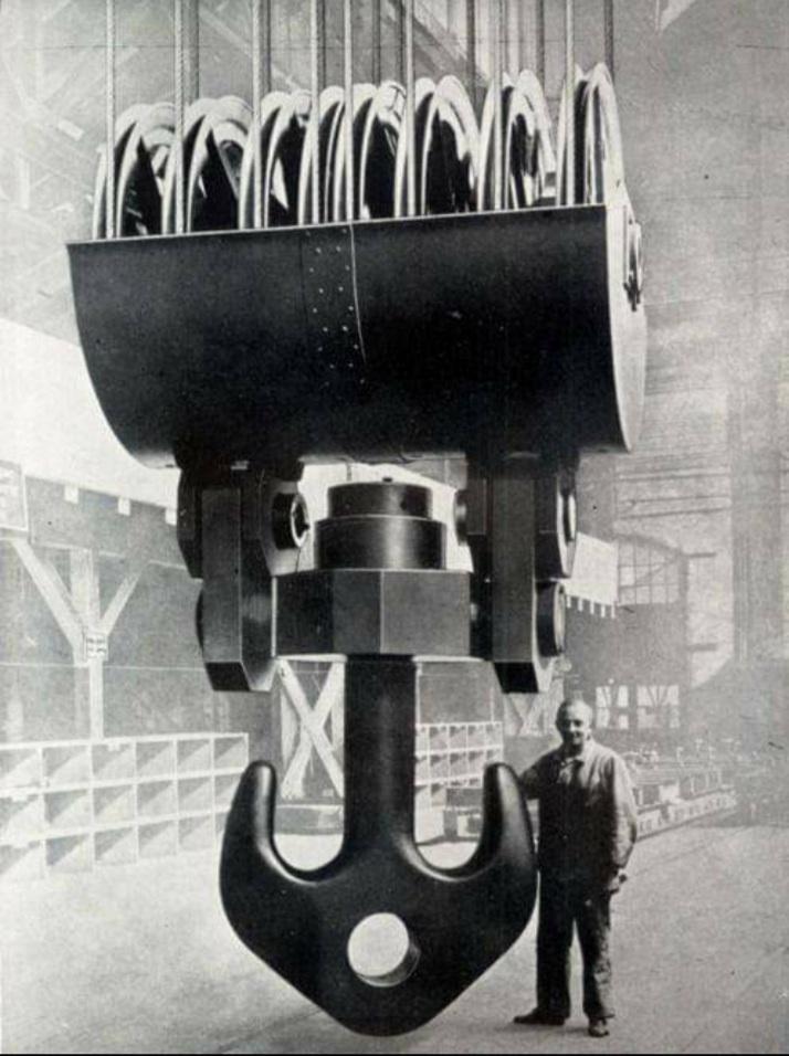 A 300 ton crane hook. Budapest 1942 | Scrolller
