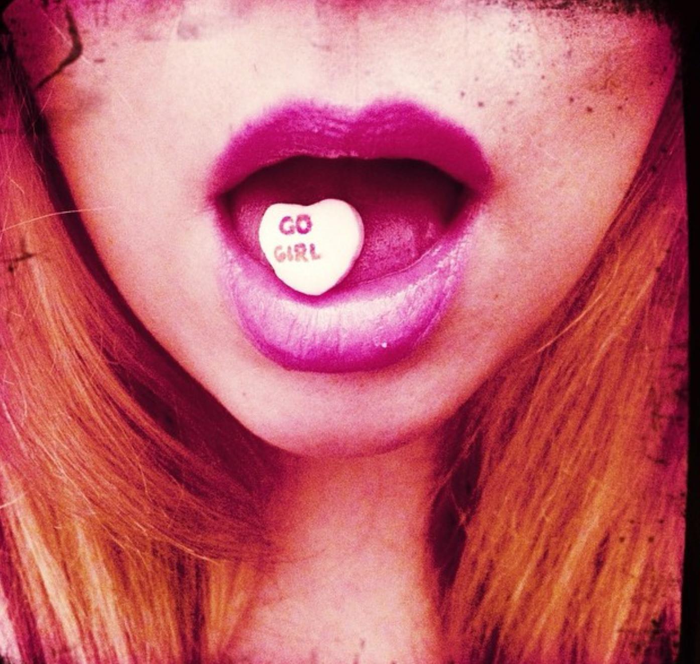 A friend showing off her DSLs | Scrolller