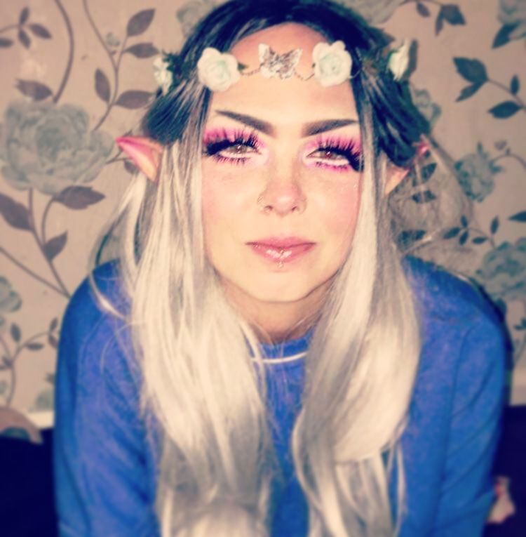 A high elf is a happy elf😌🍁 | Scrolller