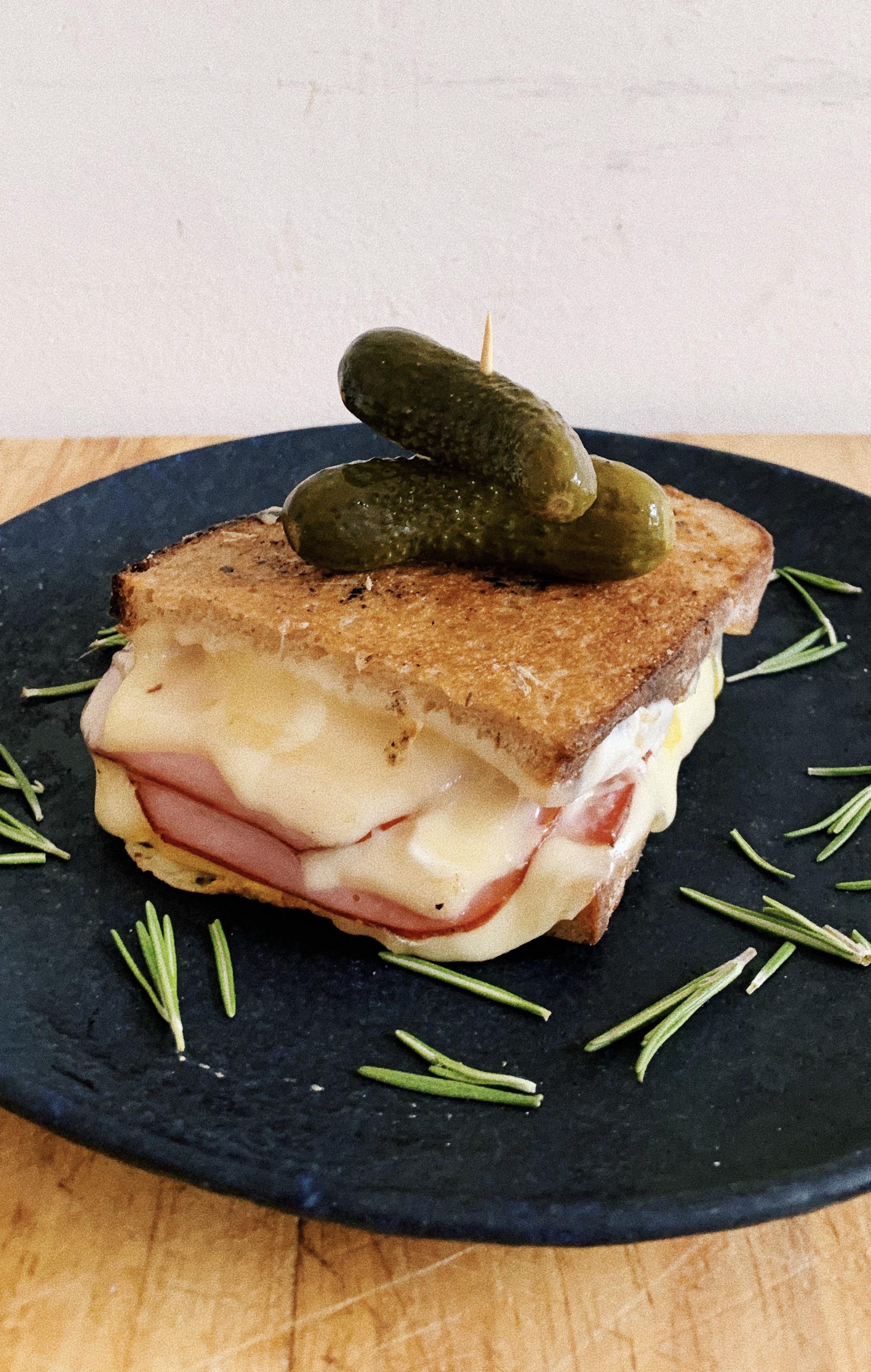 A humble ham & cheese melt | Scrolller