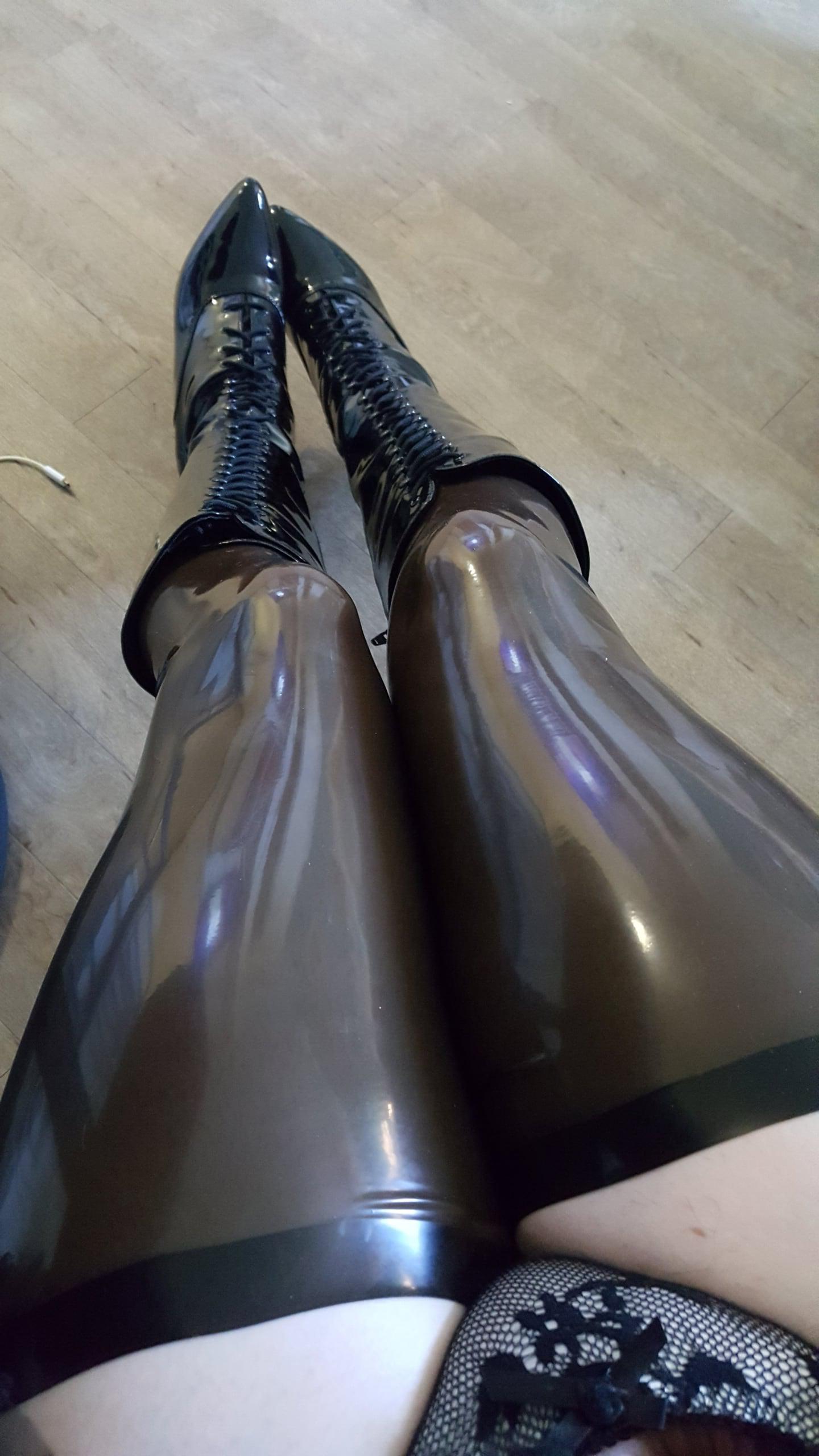 A latex maid needs latex stockings. | Scrolller