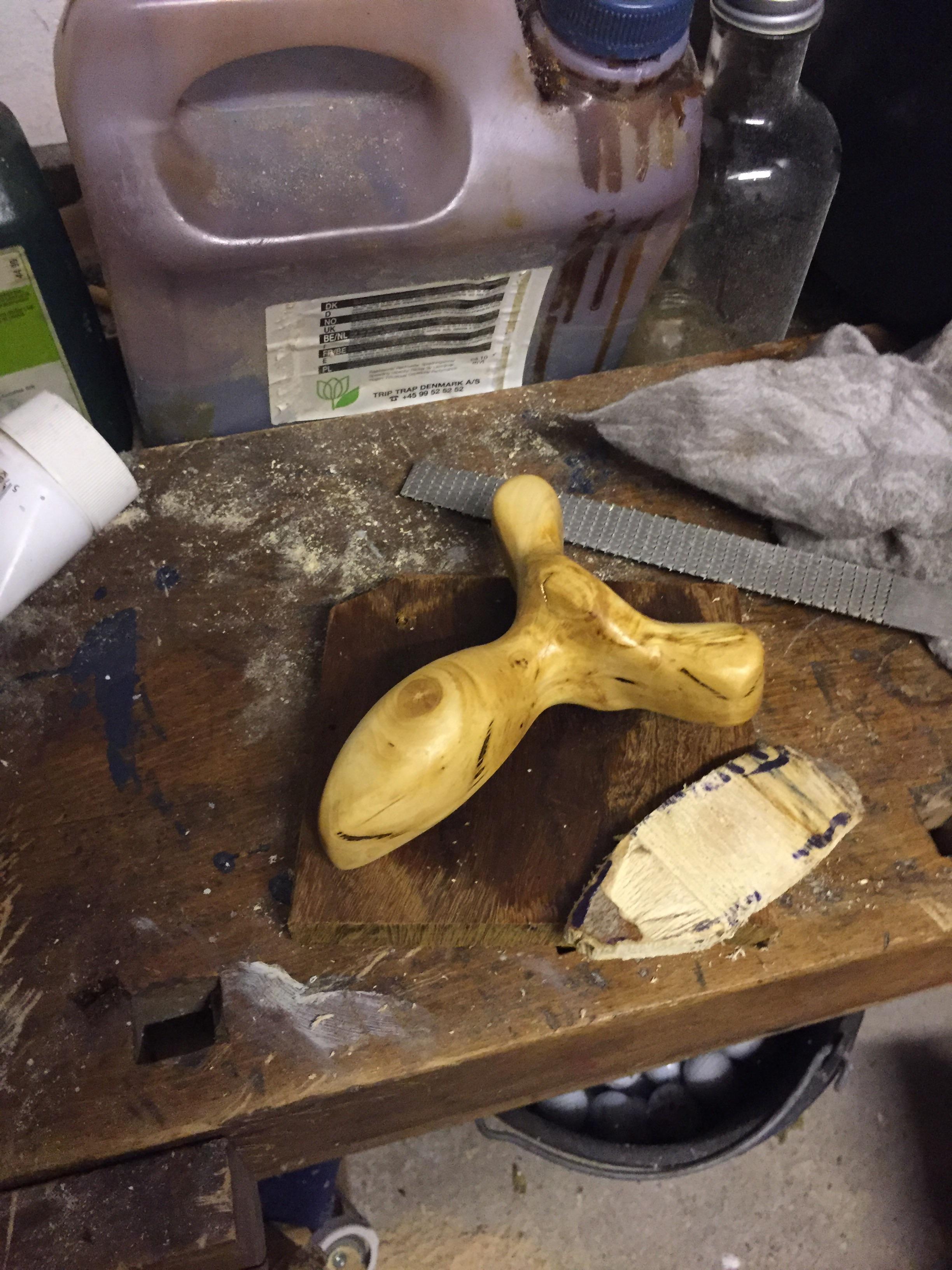 A little moorhammer design I made from a beech fork | Scrolller