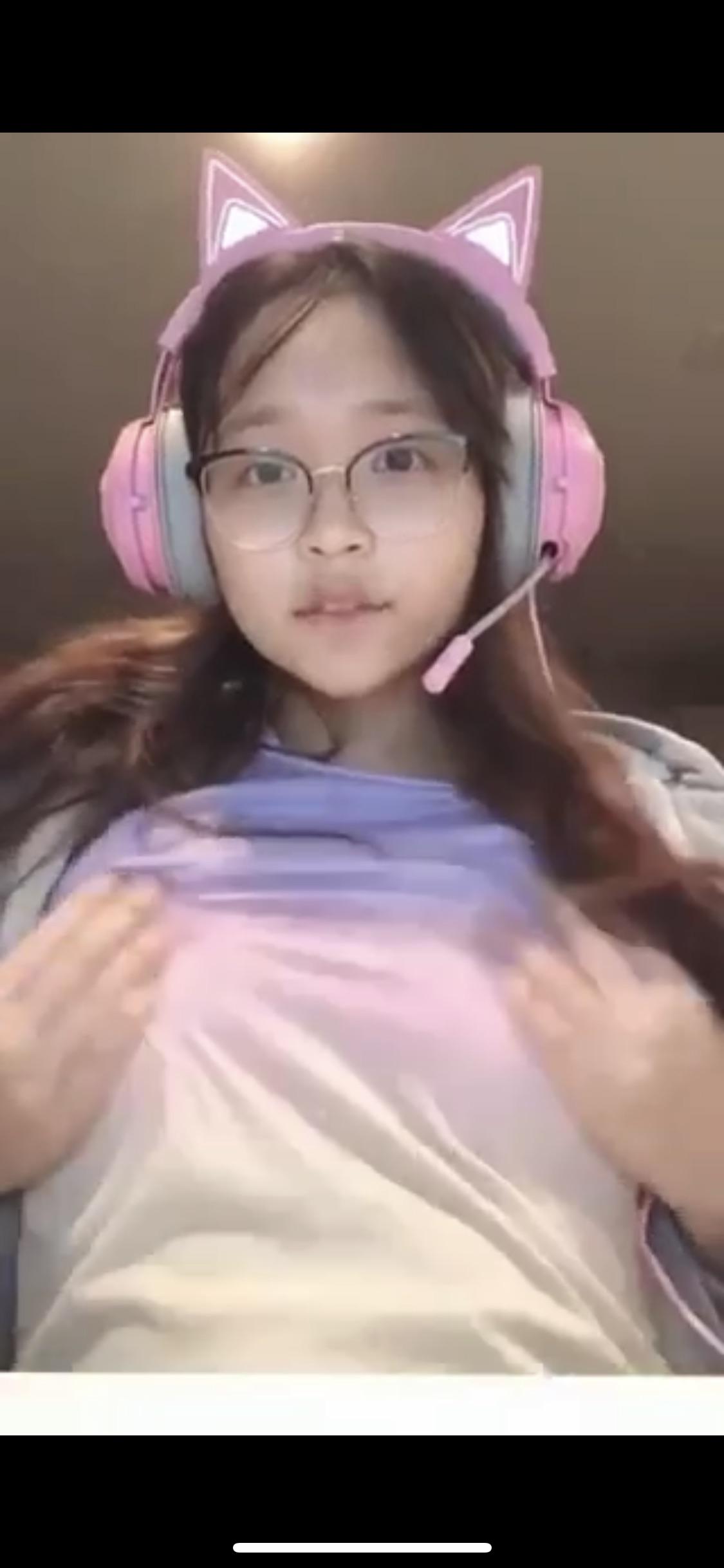 A man needs a name? Thanks! | Scrolller