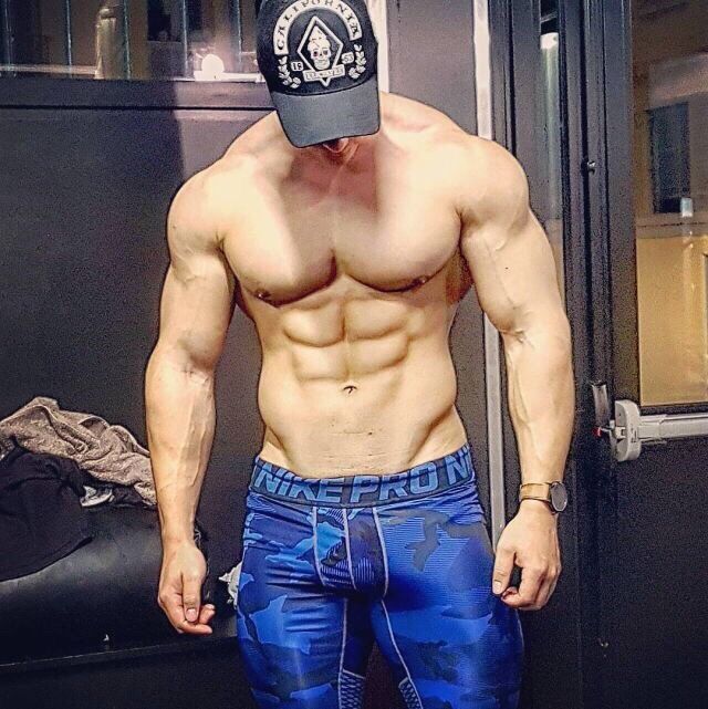 A Mean Lean Mating Machine | Scrolller