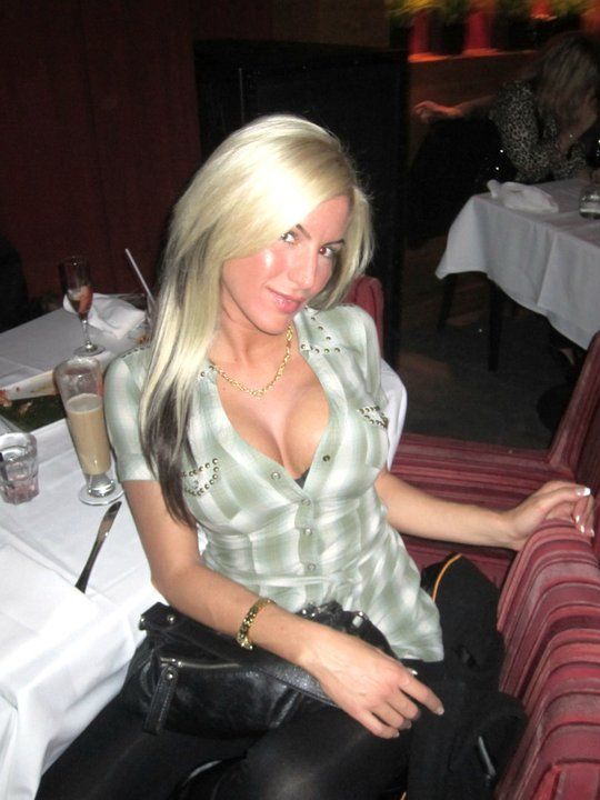 A Place to Bury Your Face | Scrolller