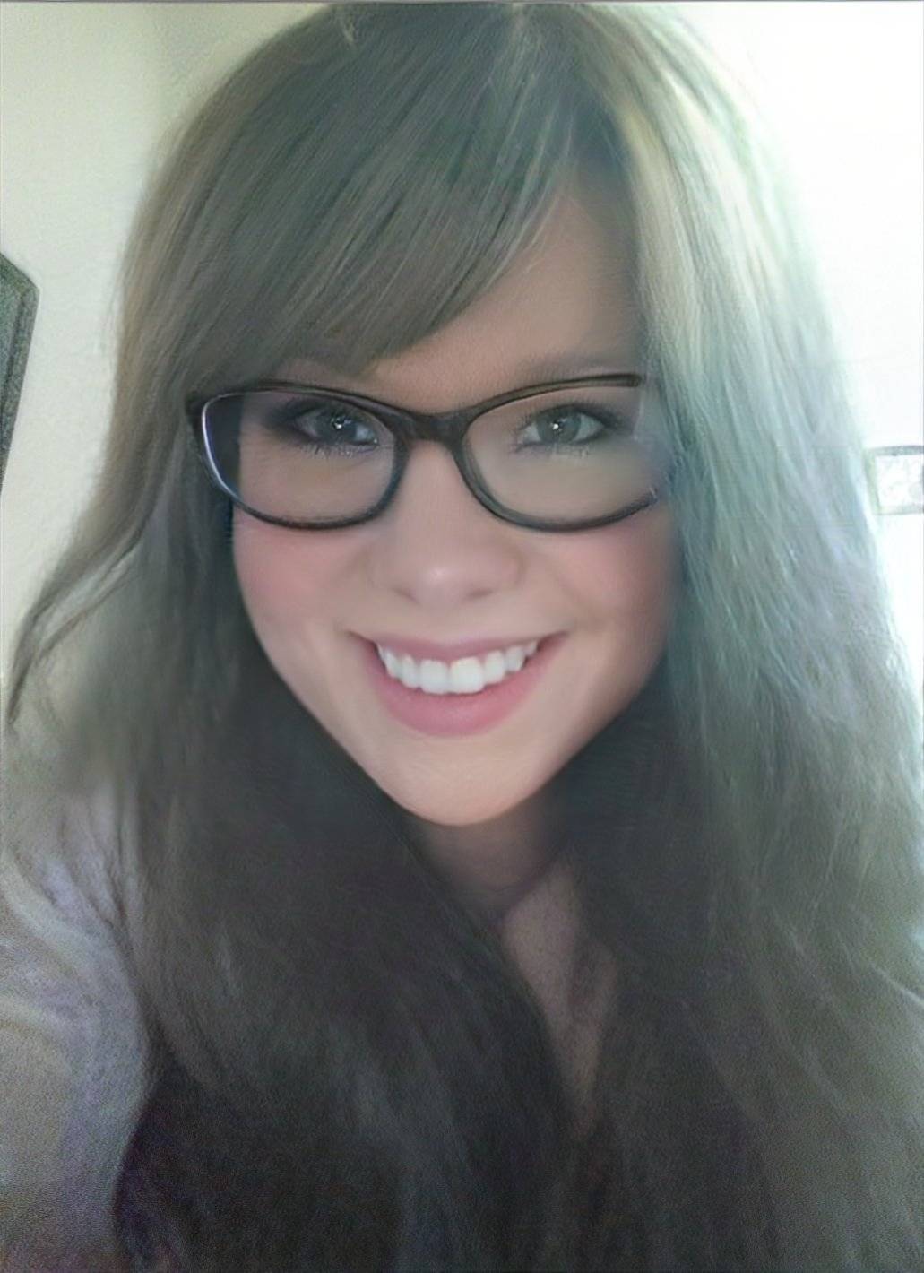 A Simple Nerd Trying To Be Cute | Scrolller