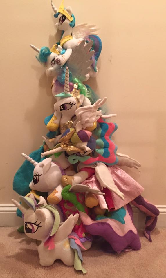 A Tower of Princess Celestias | Scrolller