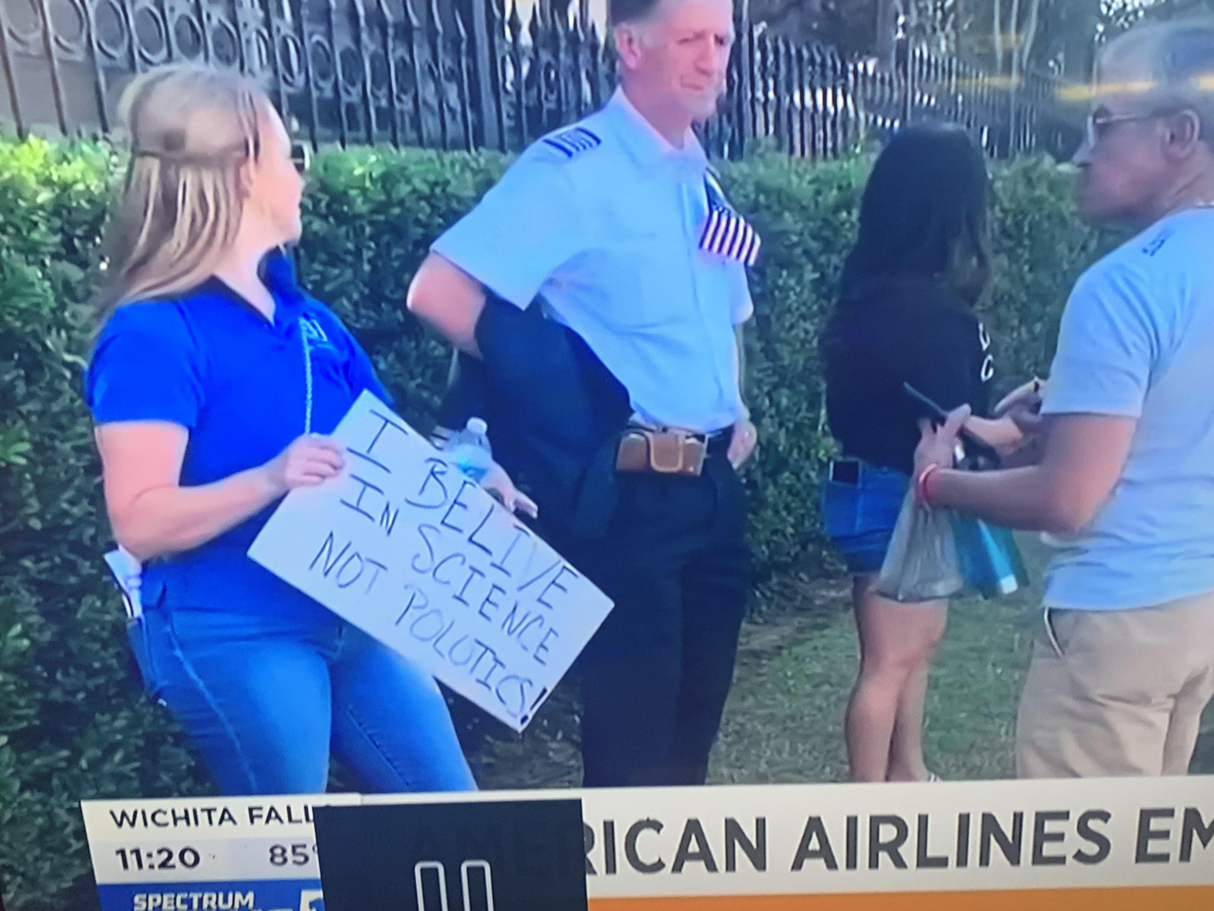 A very smart Karen | Scrolller