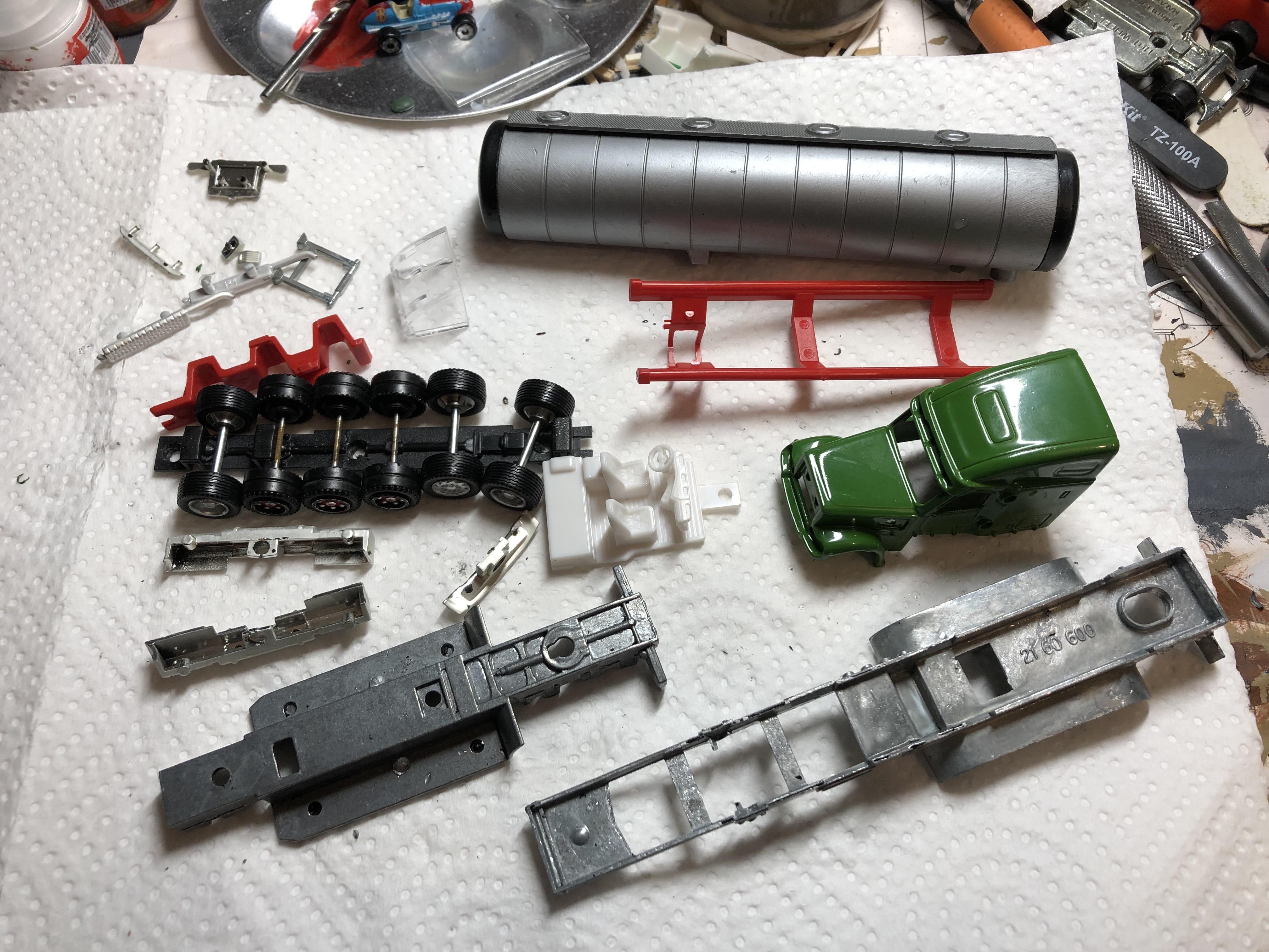 A weekend project ... so it begins ... could you guys post your rigs ...