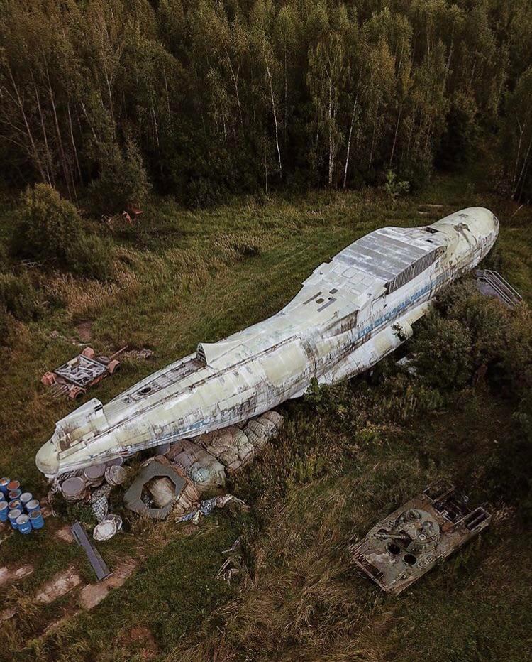 Abandoned IL-76 in Russia | Scrolller