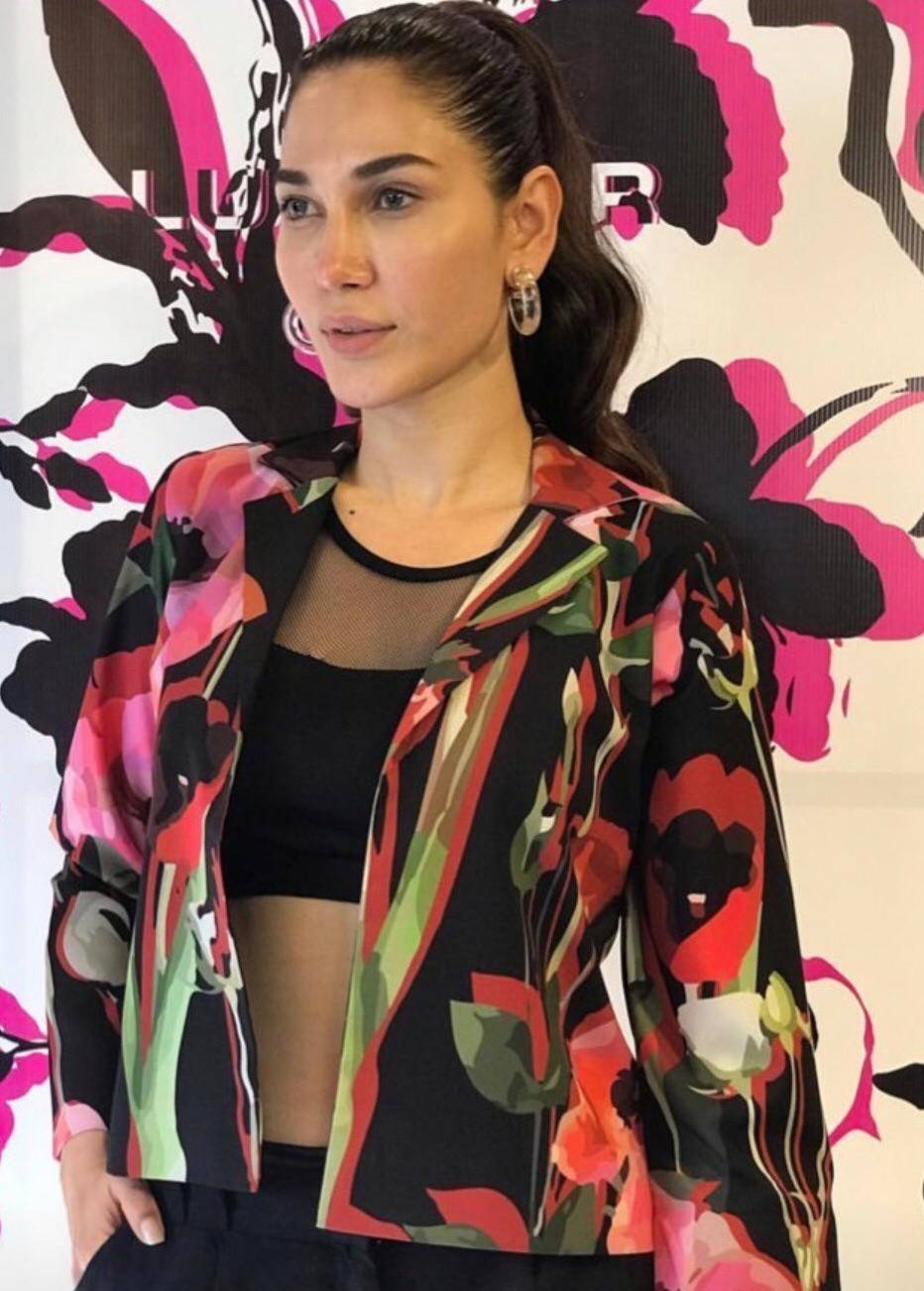 Abeer rizvi paki model | Scrolller