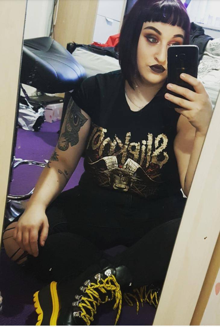 About to see slipknot for the first time tonight and I am very excited!!🖤 | Scrolller